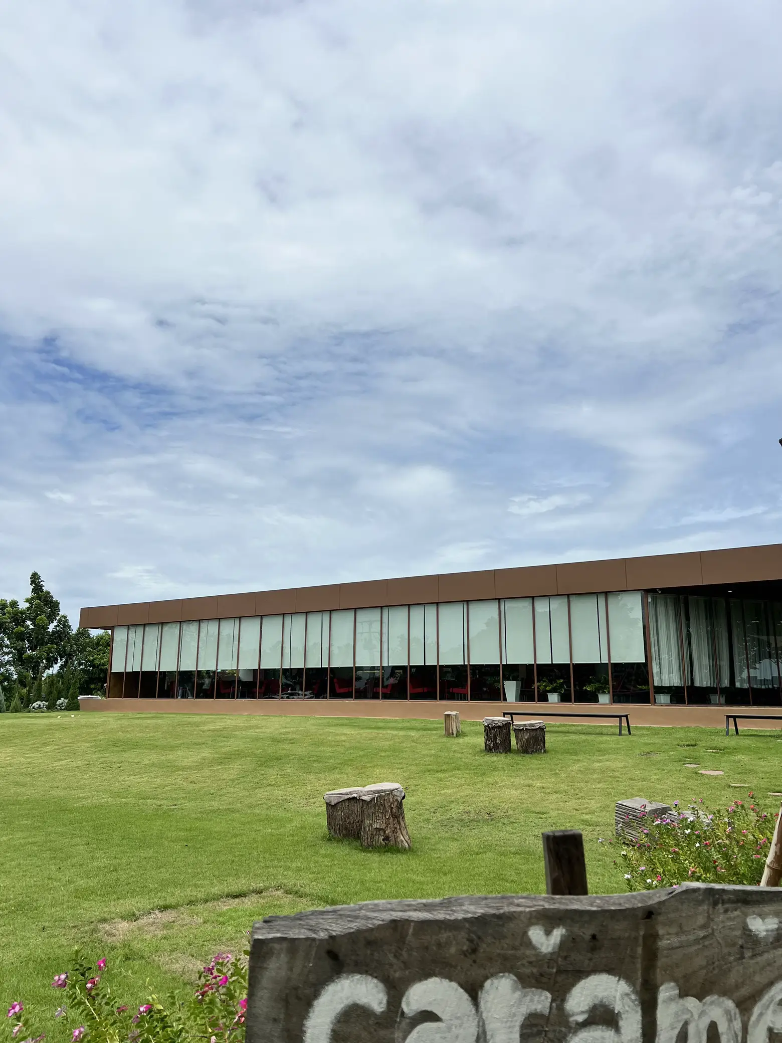 คาเฟ่ฟิวส์เขาใหญ่ ⛰️🌳🌾 thegrounds.cafe | แกลเลอรีที่โพสต์โดย busarin.w 🐰 | Lemon8