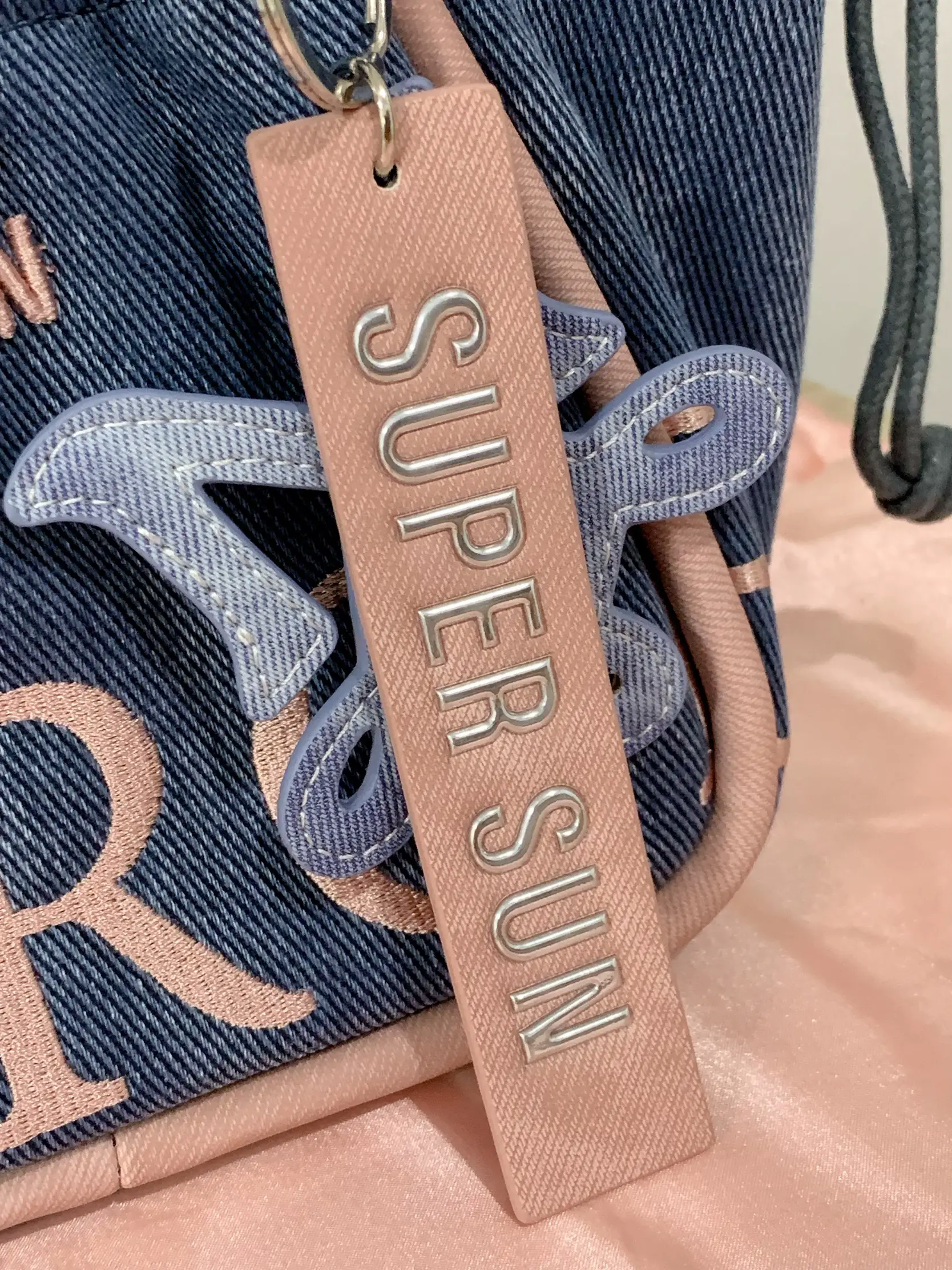 Merge a day bag mini (Merge x super sun) | แกลเลอรีที่โพสต์โดย พิมพิม ...