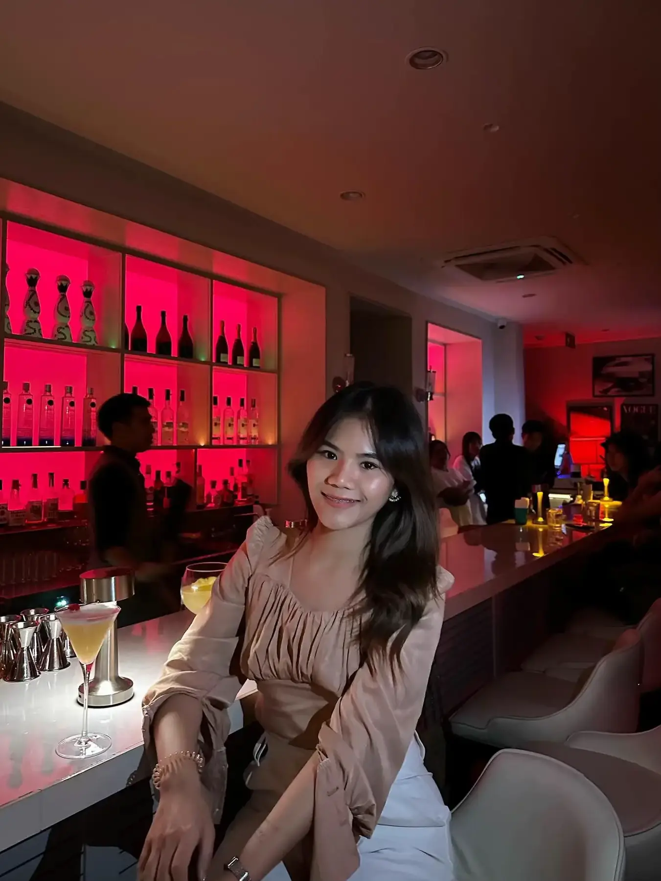 บาร์ที่เด็กอินเตอร์ฮิตไปที่สุด Milley isc ทองหล่อ 🍸 | แกลเลอรีที่โพสต์ ...