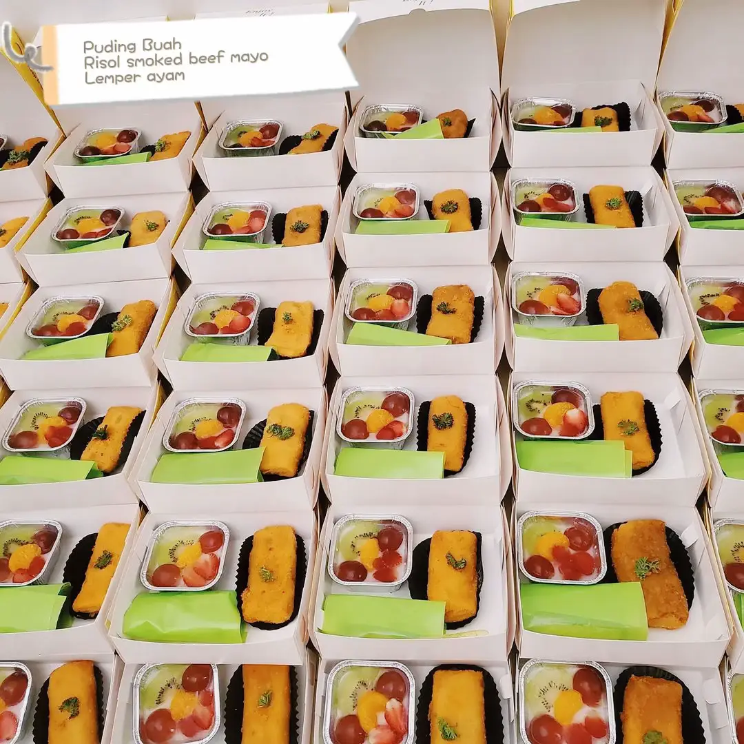 Ide isian Snack Box kekinian untuk acara di rumah | Galeri diposting oleh rianda | Lemon8