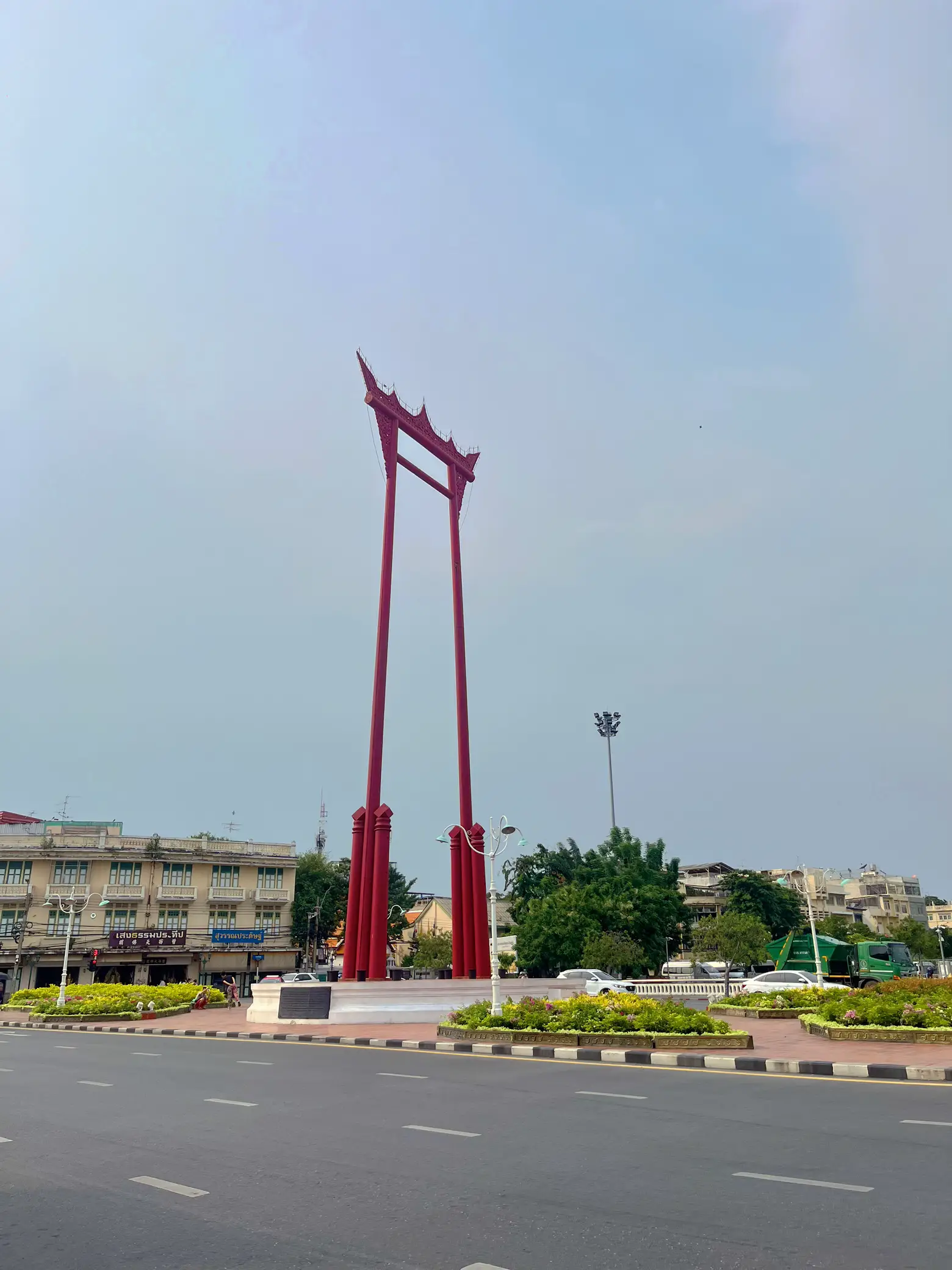 ขอขมากรรม ถอนคำสาบาน หลวงพ่อกลักฝิ่น วัดสุทัศน์ฯ | แกลเลอรีที่โพสต์โดย Sine Patcharin | Lemon8