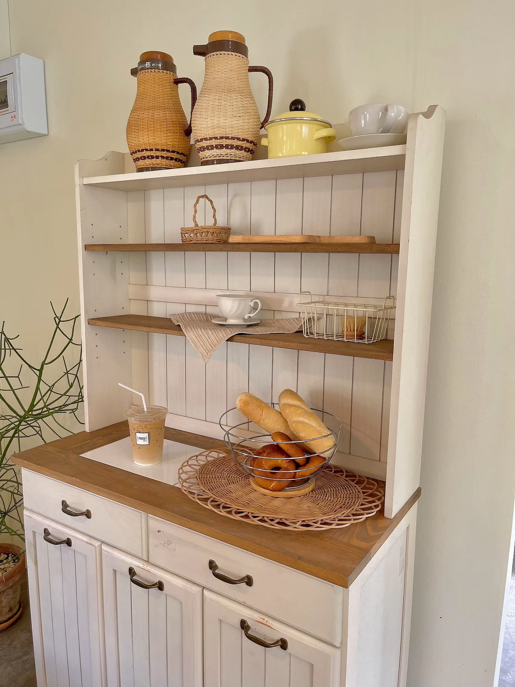 Proof Cafe สระบุรี เกาหลีดีต่อใจ 🥰🍰🧁 | แกลเลอรีที่โพสต์โดย ____airy_____ | Lemon8