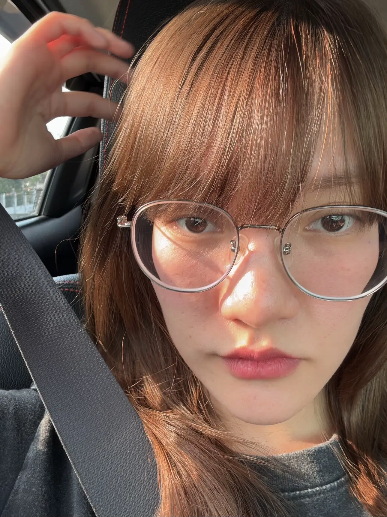 ผมสีน้ำตาลเทาหม่น 🩶🤎 | แกลเลอรีที่โพสต์โดย ami_nida | Lemon8