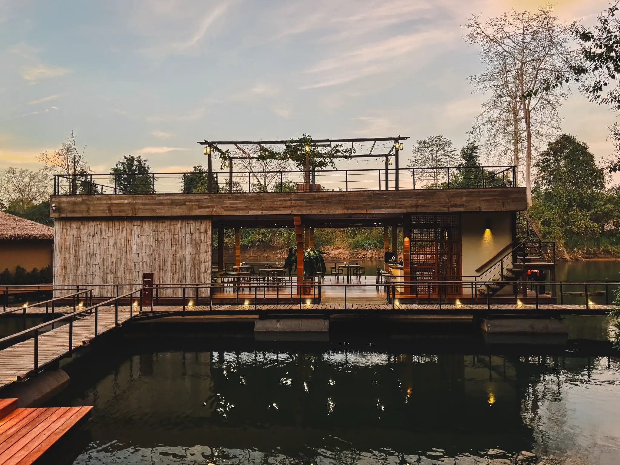 🚙 หนีฝุ่น มาซบธรรมชาติ ที่ Cherlynn Resort, Kanchanaburi | แกลเลอรีที่ ...