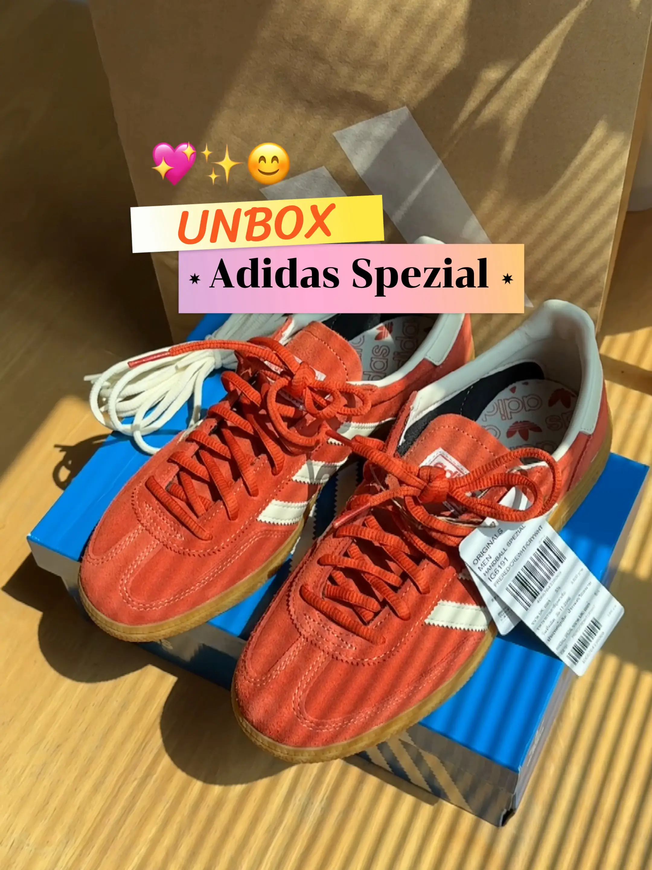 Unbox Adidas Spezial สี Preloved Red | วิดีโอที่เผยแพร่โดย Tontaeyy_ | Lemon8