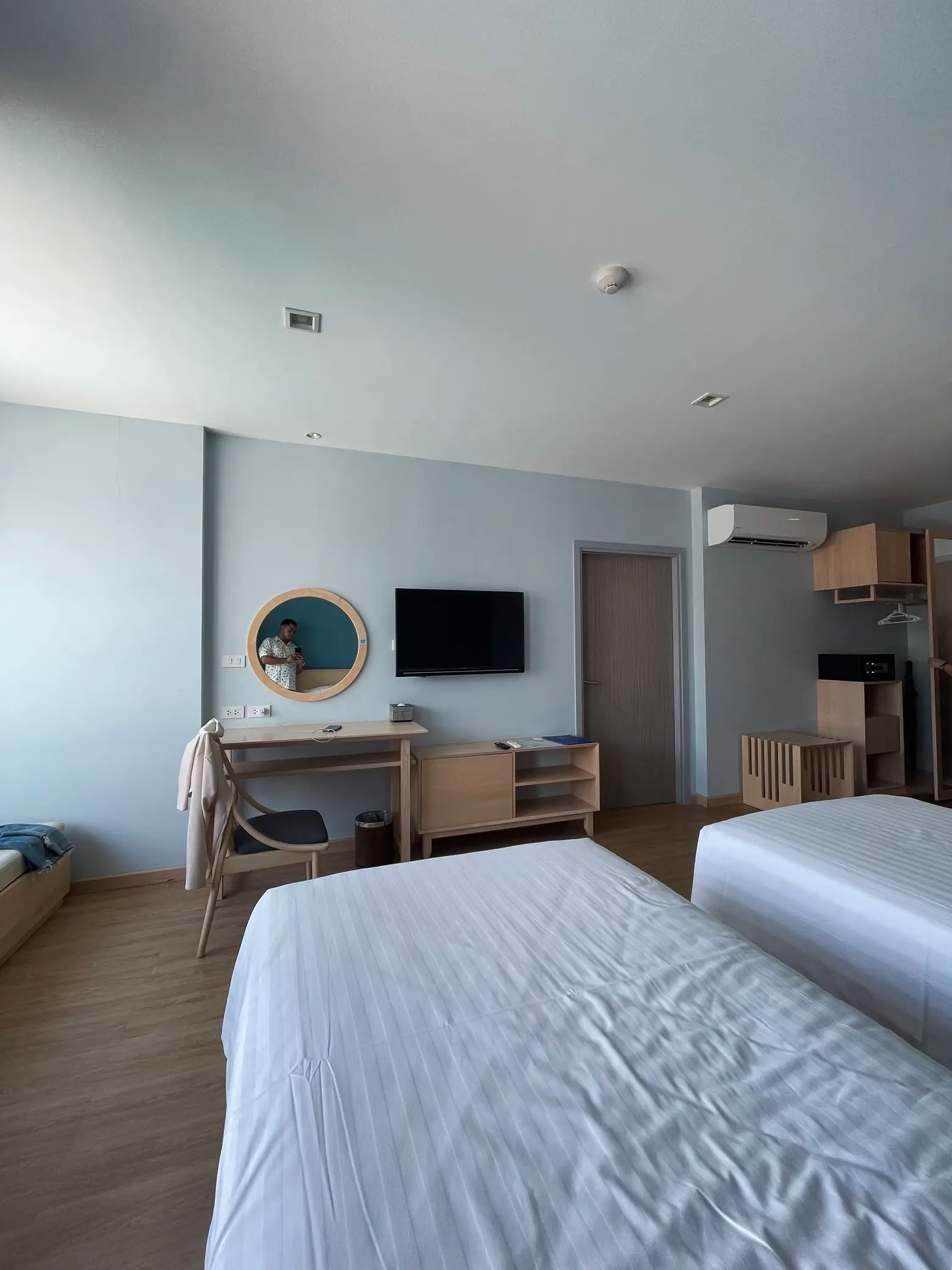 Bay window at sea cha-am | แกลเลอรีที่โพสต์โดย หน่อง ออม | Lemon8