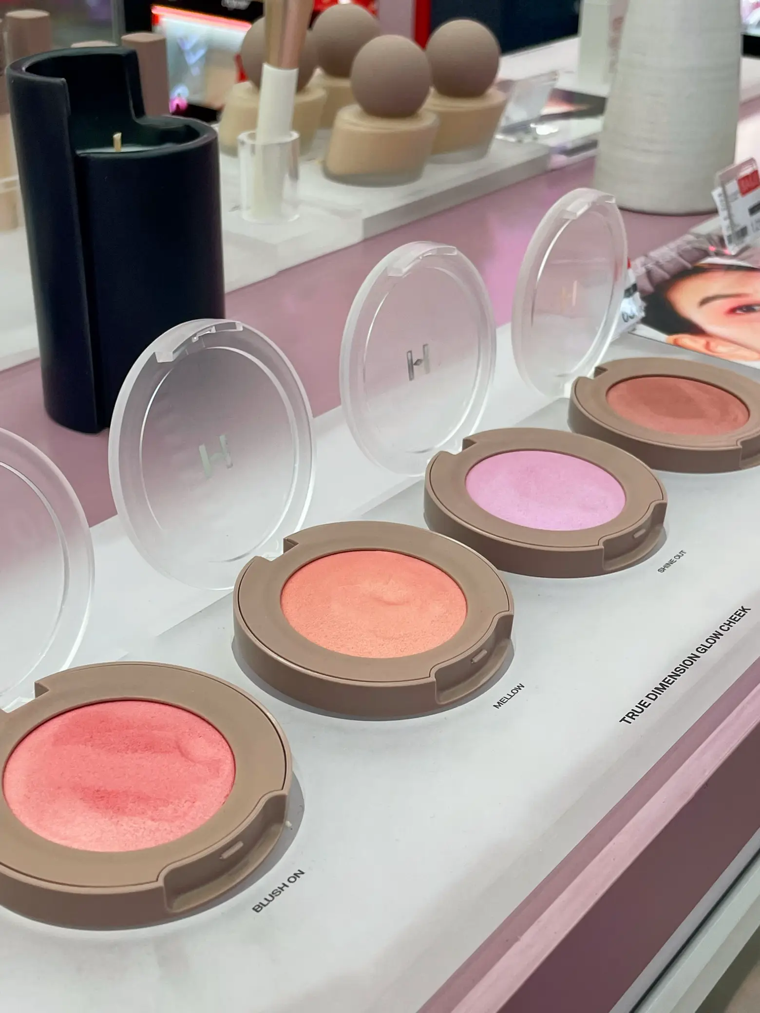 hince | ไม่ต้องบินไกลถึงเกาหลีเพราะมี Pop up ที่ไทยแล้ว🫶🏻 | แกลเลอรีที่ ...