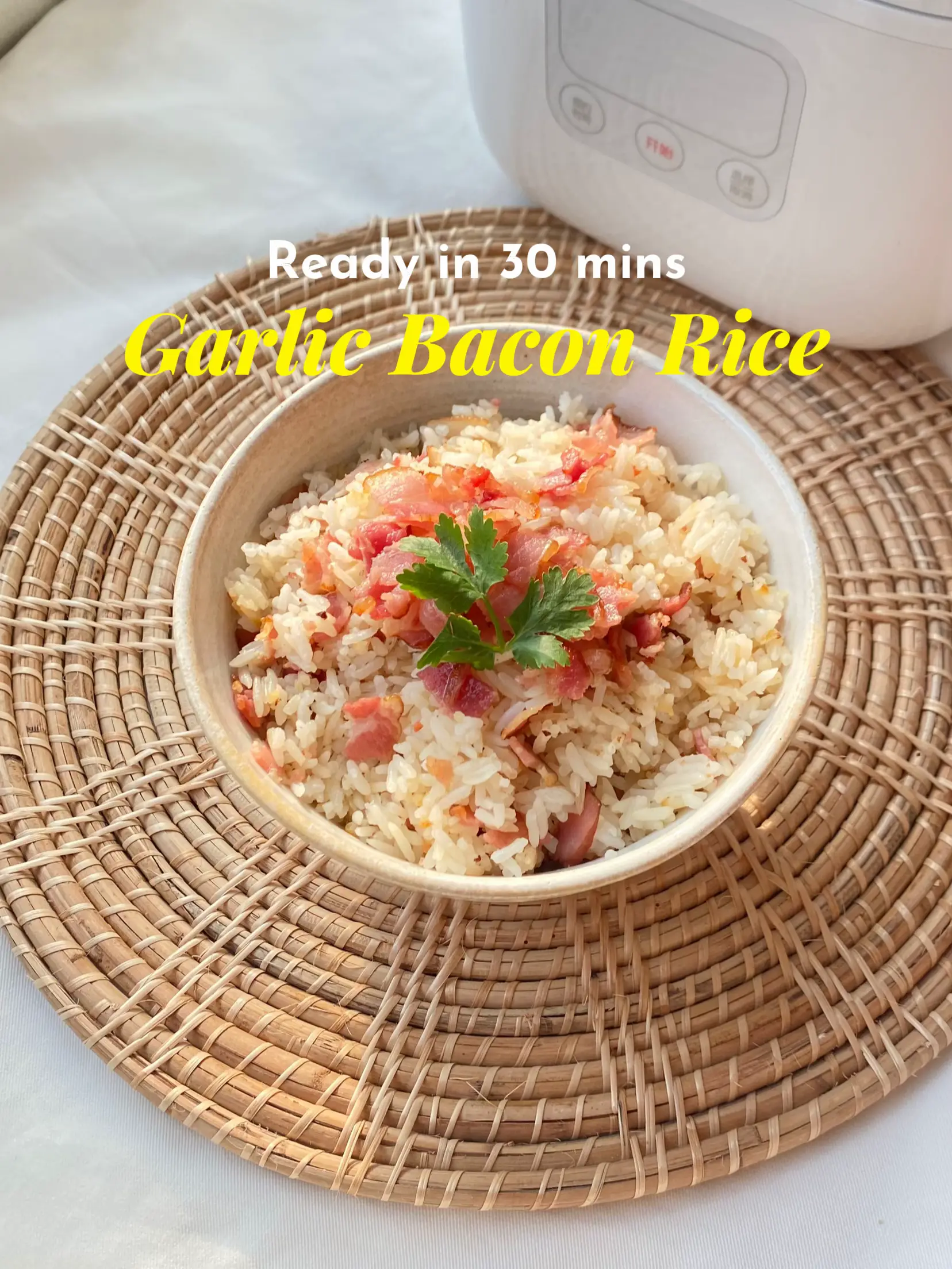 เมนูเด็กหอ Garlic Bacon Rice | แกลเลอรีที่โพสต์โดย fatkid.kitchen | Lemon8