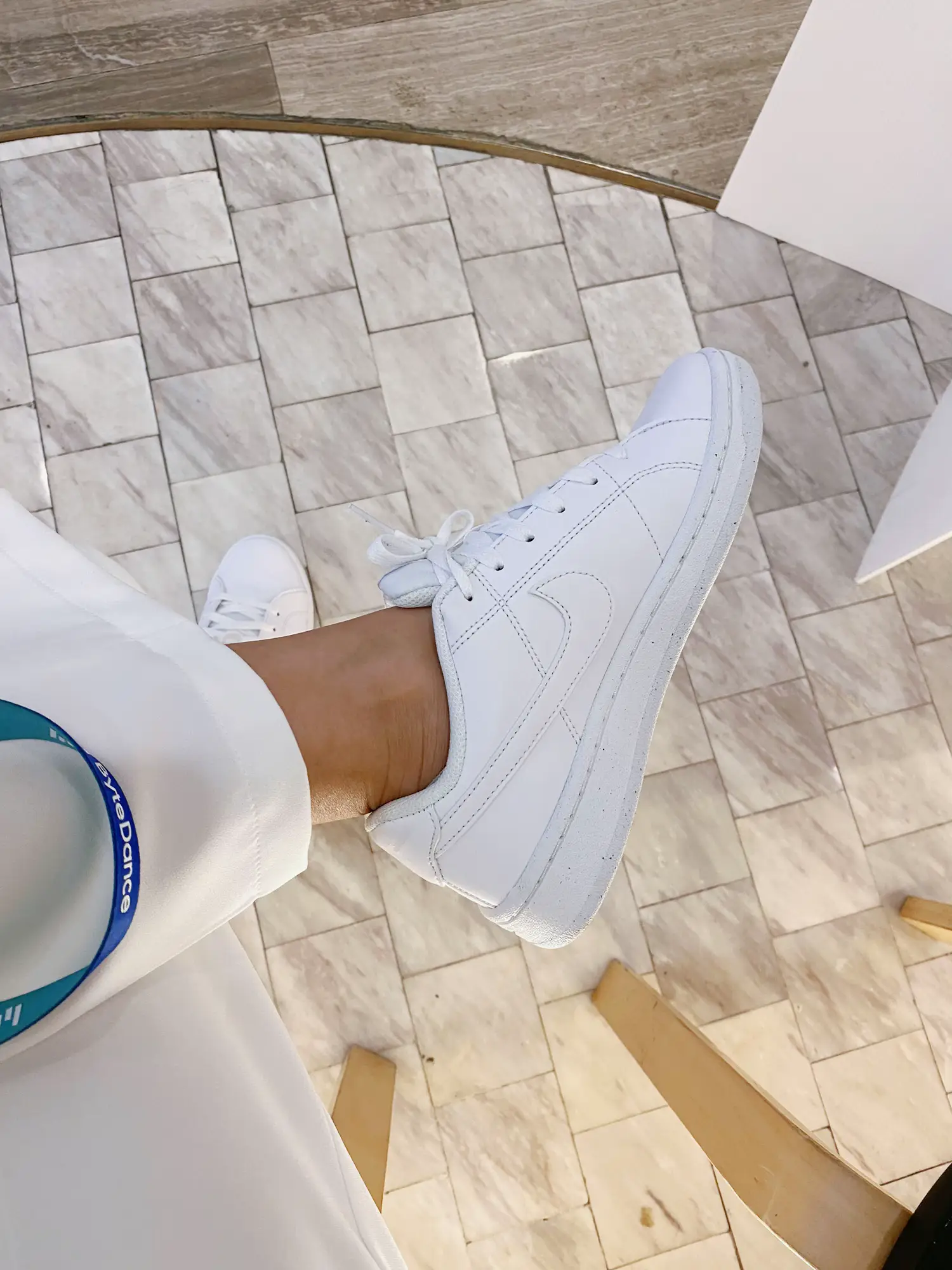 ซื้อตามรีวิว Lemon8🍋Nike Court จาก 1,900 ลดเหลือ 1,011! | แกลเลอรีที่โพสต์โดย Whan Wathusiri ...