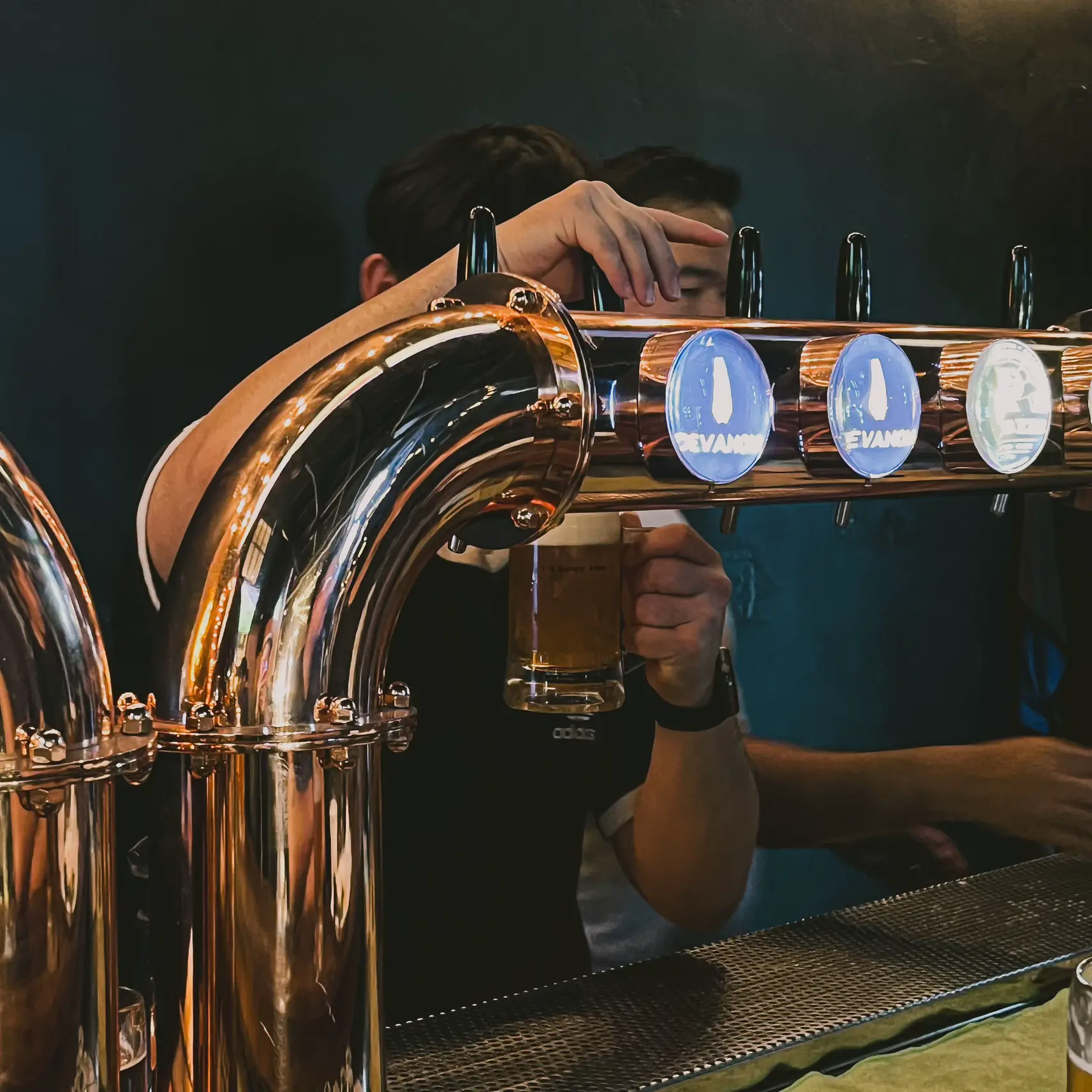 🍻 CHIT HOLE CNX | แกลเลอรีที่โพสต์โดย May’s Journey | Lemon8