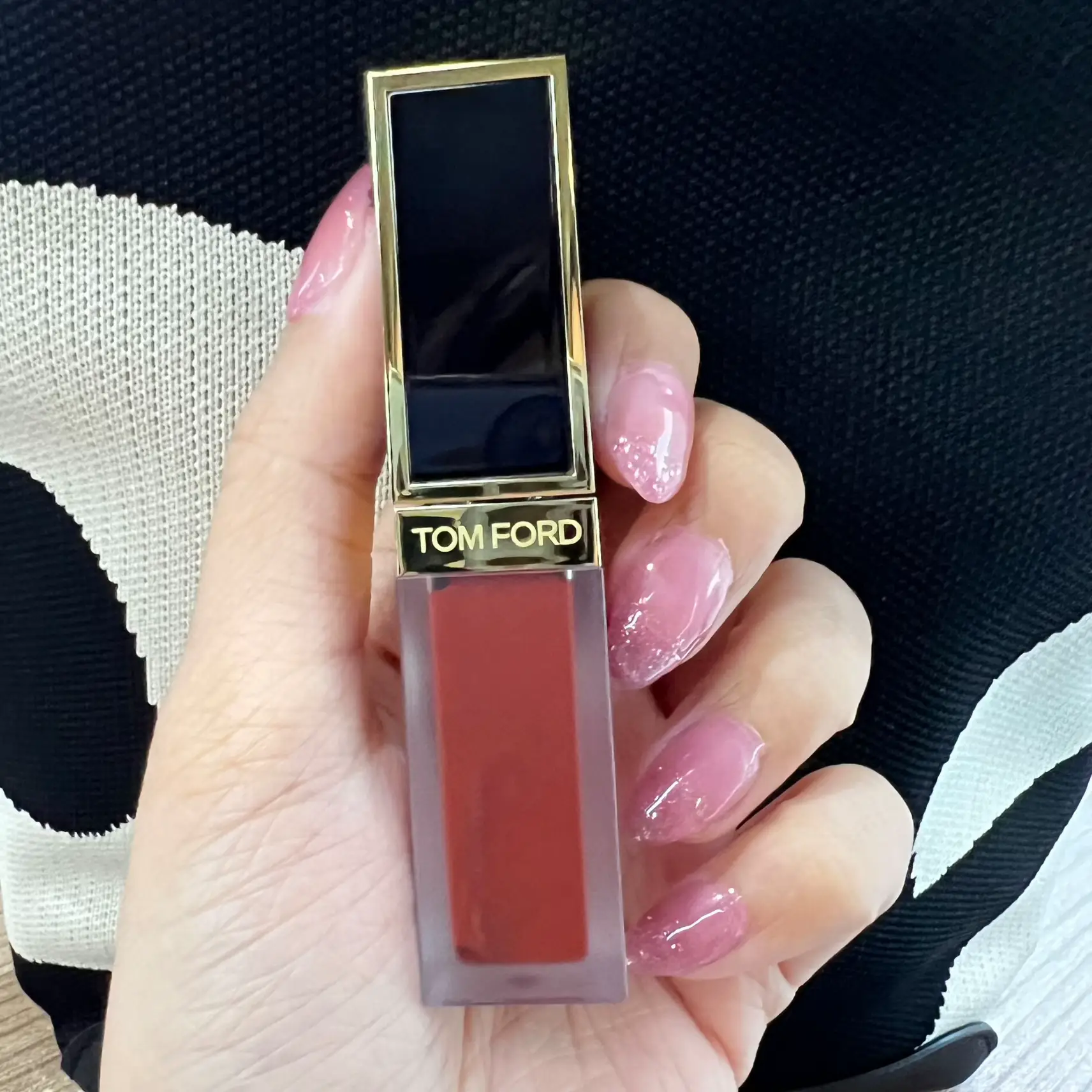 💄ลิปลูกคุณ Tomford | แกลเลอรีที่โพสต์โดย UP2BYBAIFERN | Lemon8