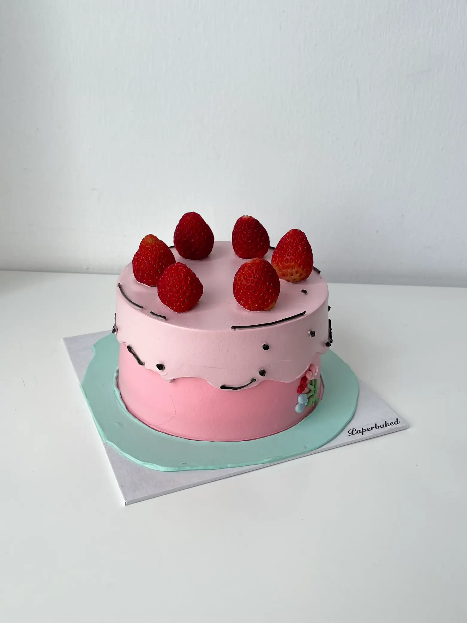 2D COMIC CAKE DESIGNS | Galeri disiarkan oleh Paperbaked | Lemon8