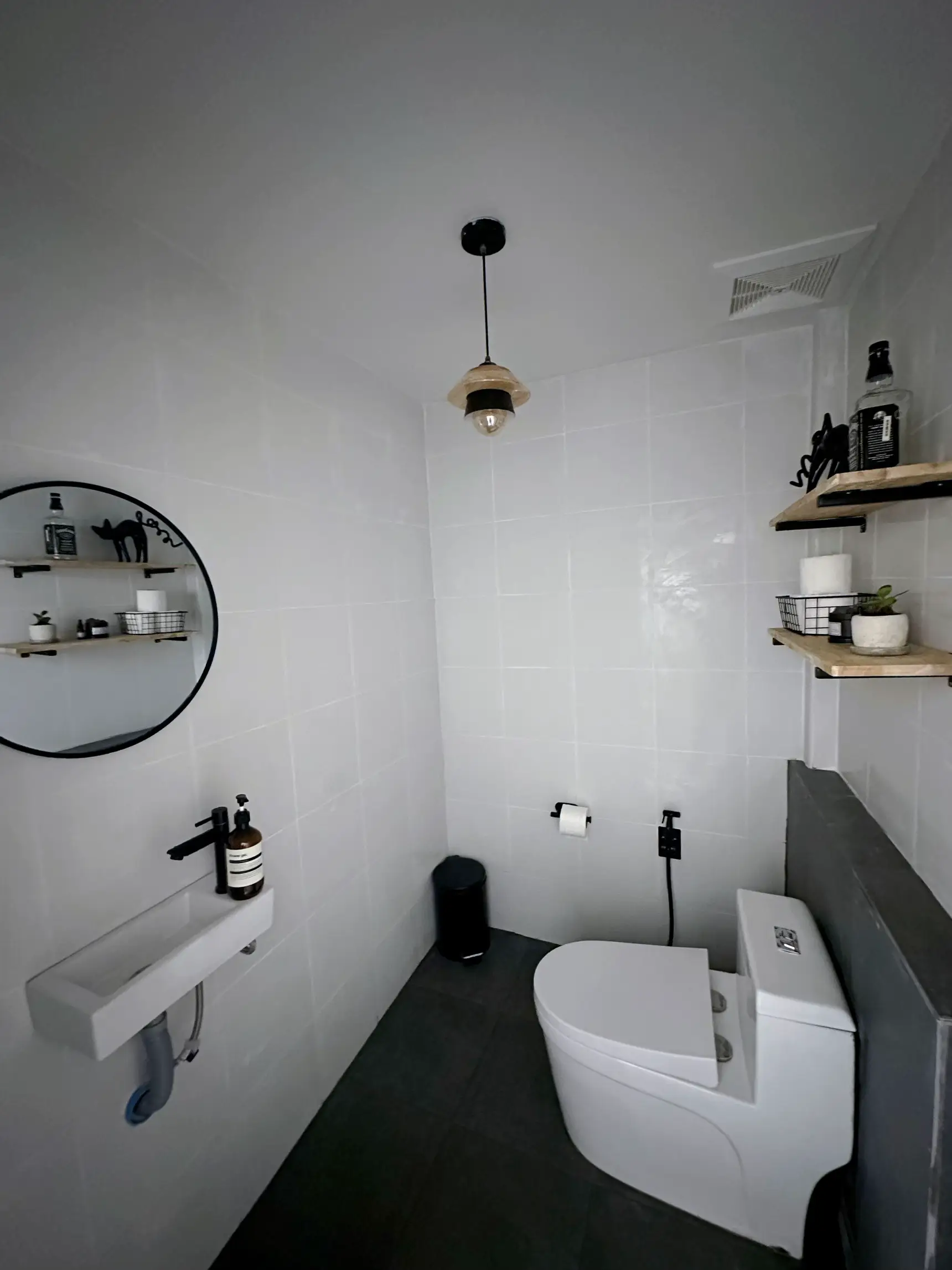 ห้องน้ำเก่า 37ปี แกลเลอรีที่โพสต์โดย Dd Lemon8