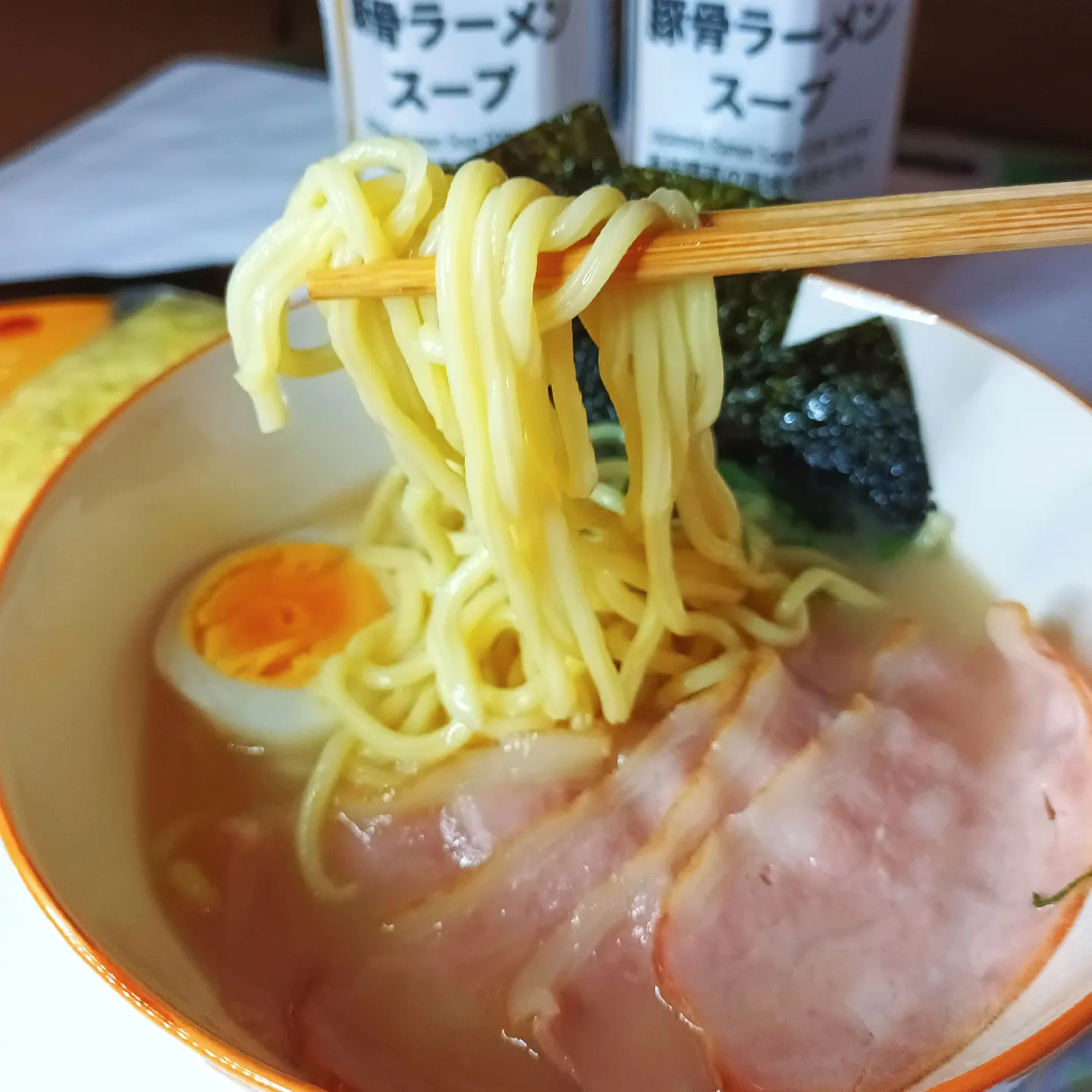 ทงคตสึราเมน ทำทานที่บ้านได้ง่ายๆ | แกลเลอรีที่โพสต์โดย ~ PukPui ~ | Lemon8