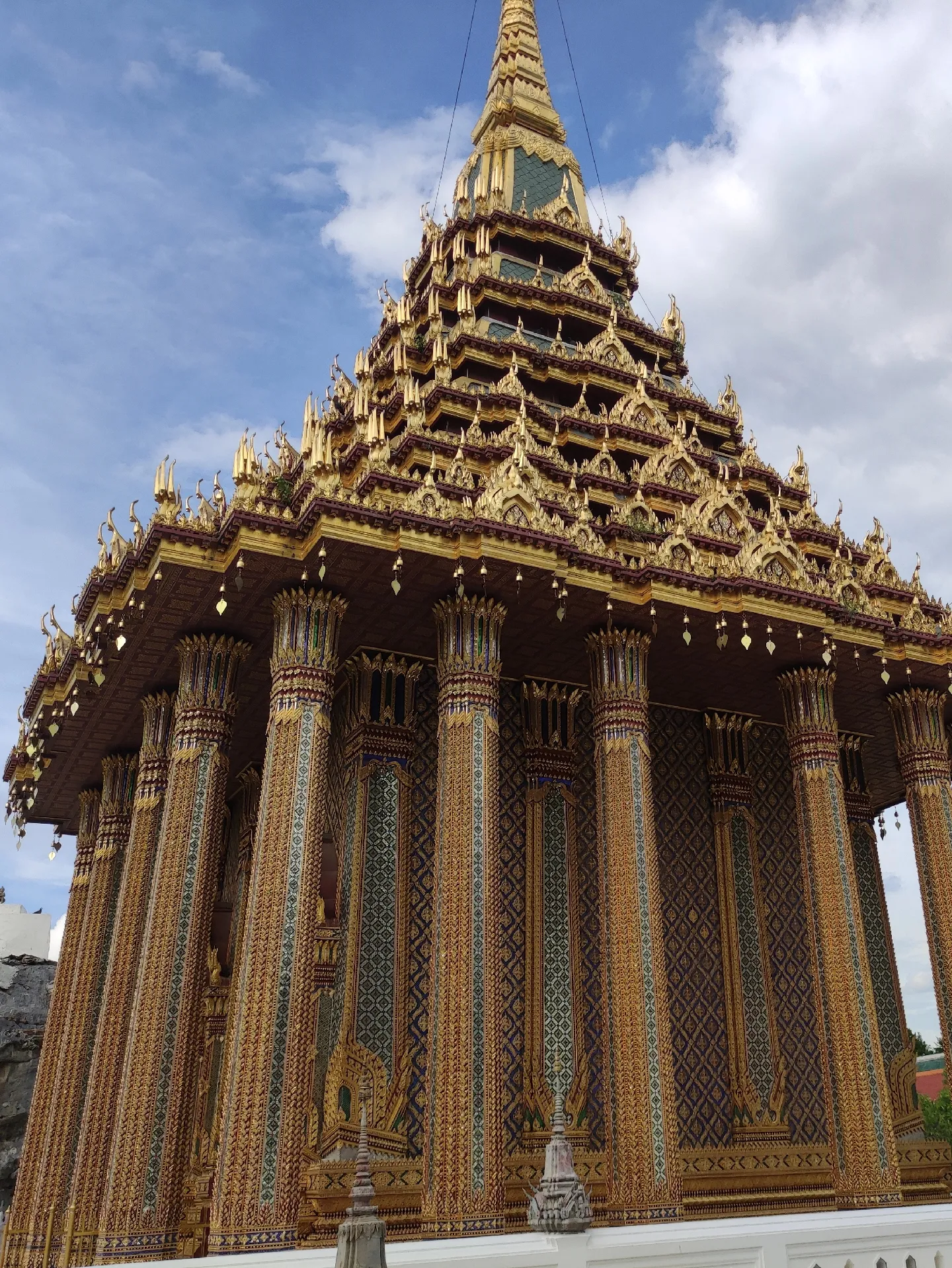 Let's worship Roy Buddha Saraburi. | Gallery posted by Sirimaneekorn | Lemon8