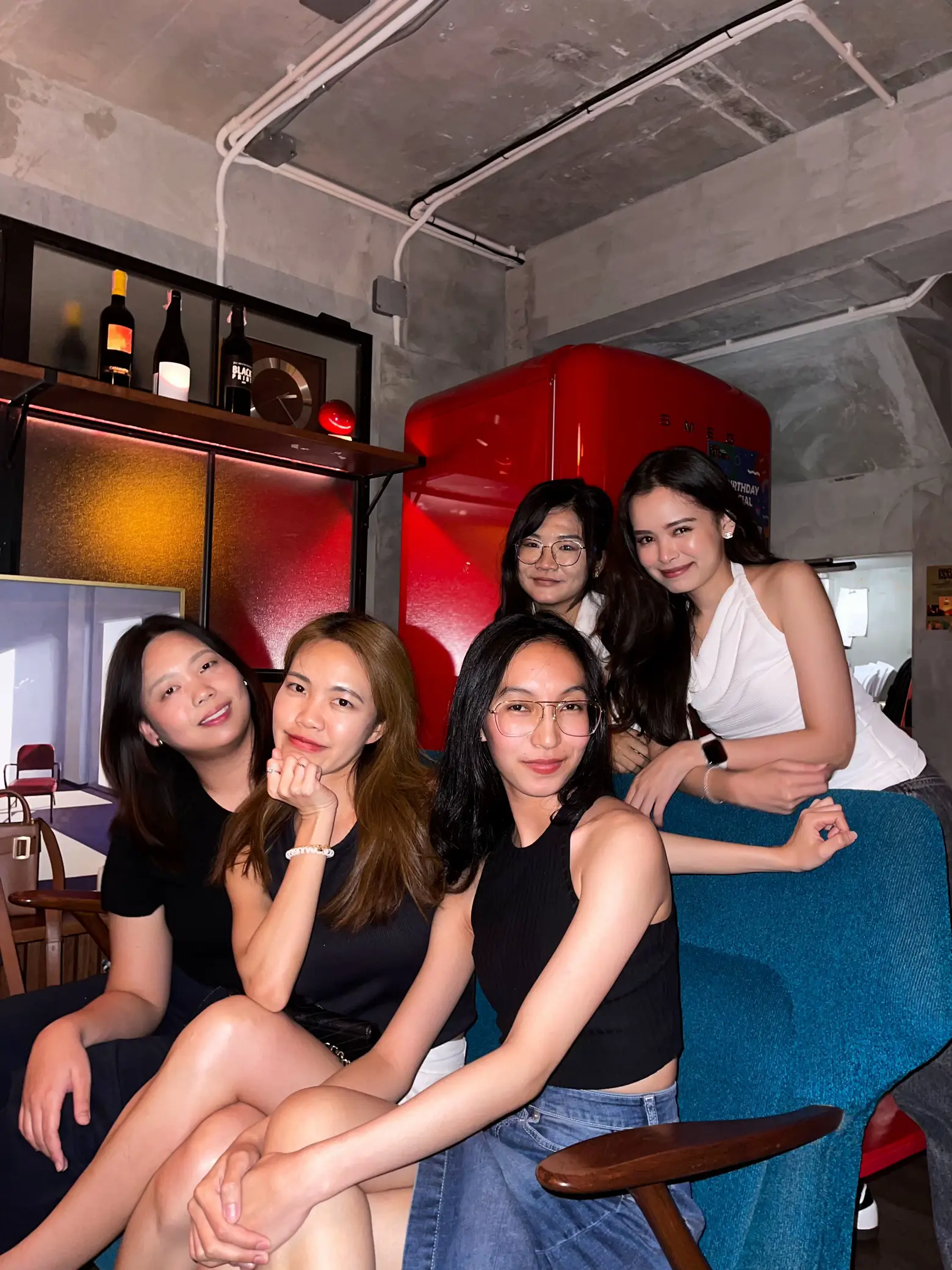 แนะนำร้าน hangout กลางทองหล่อ | แกลเลอรีที่โพสต์โดย Auy_Phitch | Lemon8