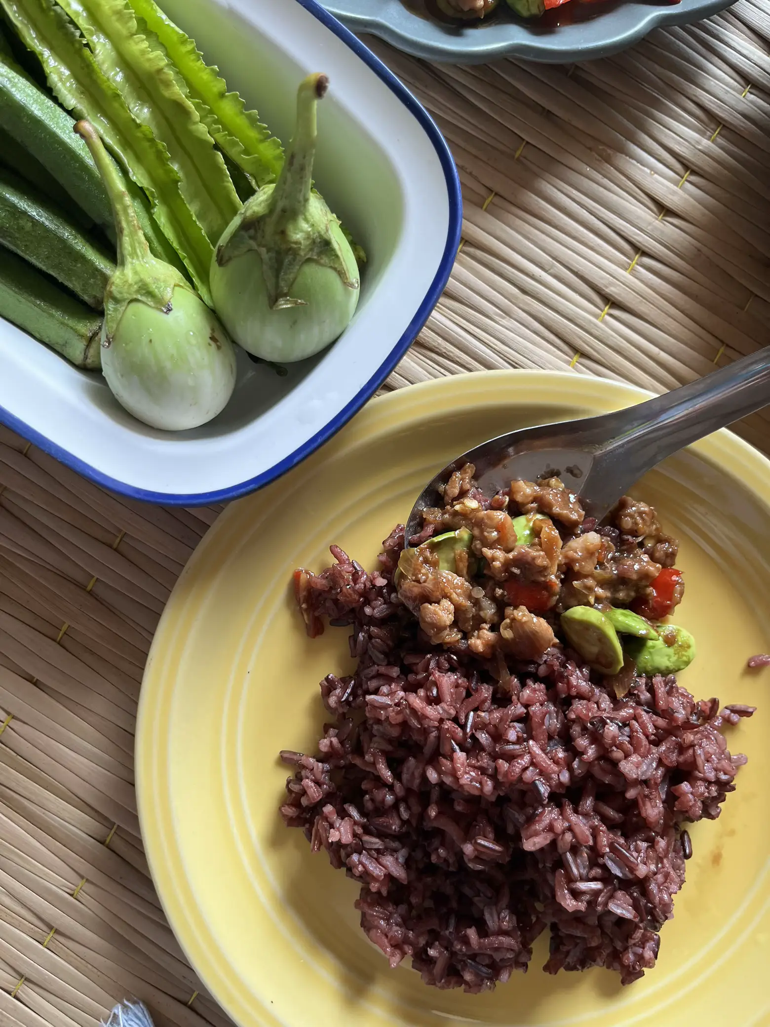 สะตอผัดกะปิกินกับไข่เจียว | แกลเลอรีที่โพสต์โดย Joy | Lemon8