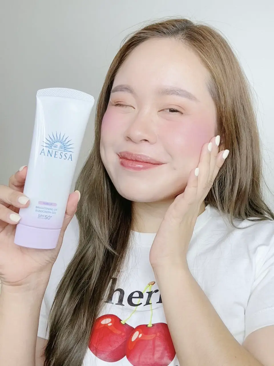 ผิวสวยเหมือนเสกได้ ANESSA สีม่วง Brightening Gel 💜 | แกลเลอรีที่โพสต์โดย aispdiary | Lemon8