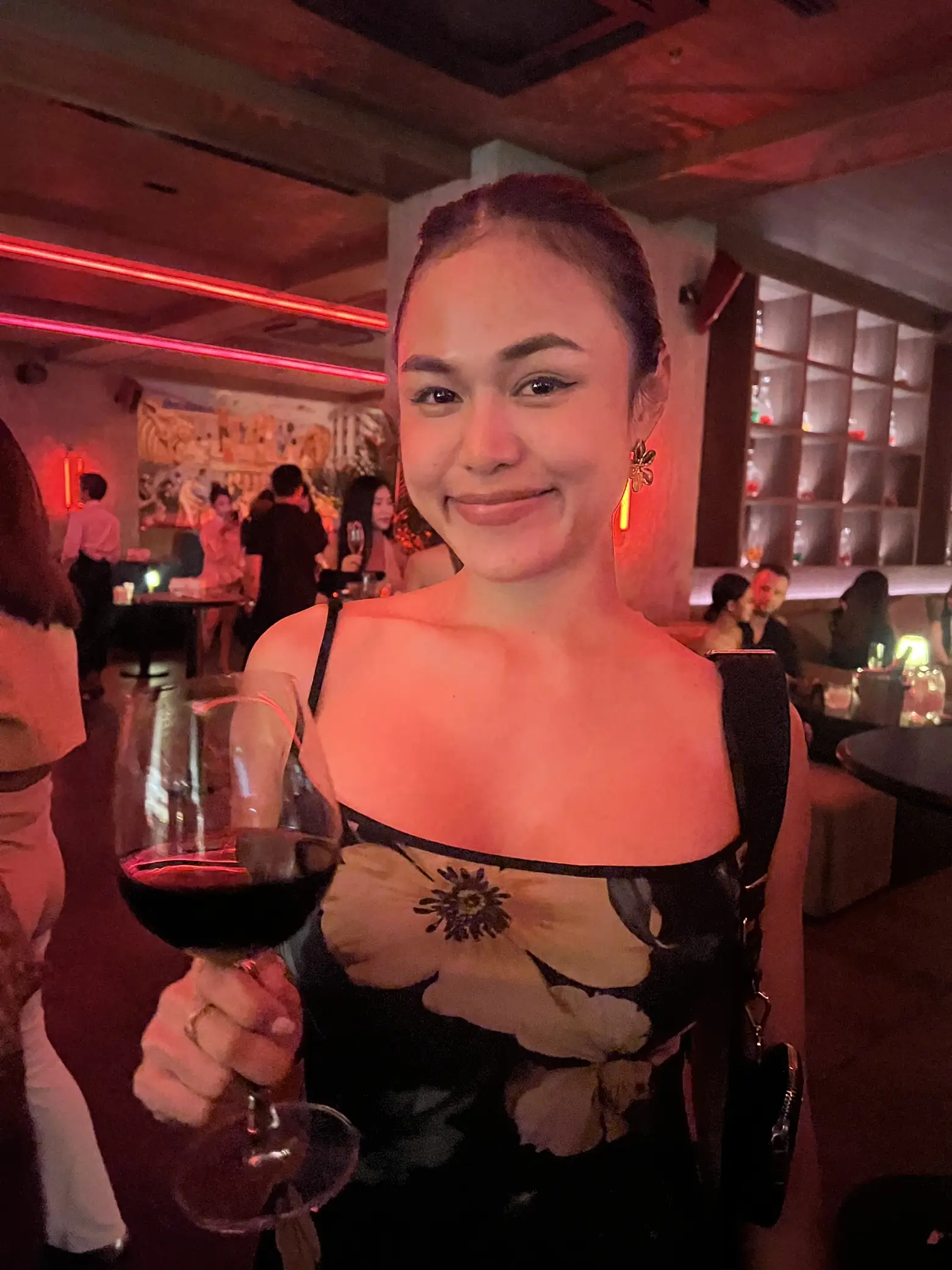 ร้านเหล้าที่สายฝอห้ามพลาด | แกลเลอรีที่โพสต์โดย TOKTAK_KAT | Lemon8