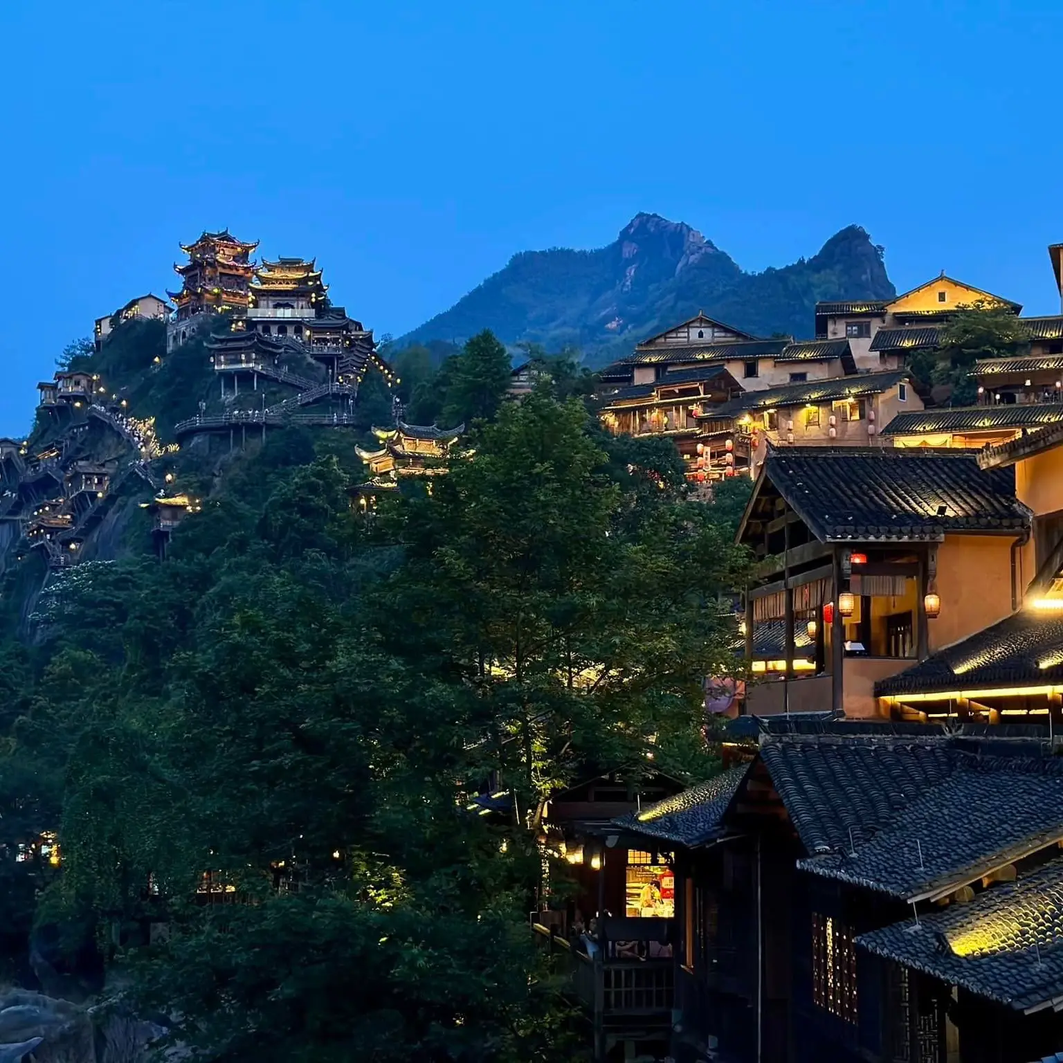 20 ไอเดียยอดนิยมเกี่ยวกับ Gs Group ทัวร์ ในปี 2024