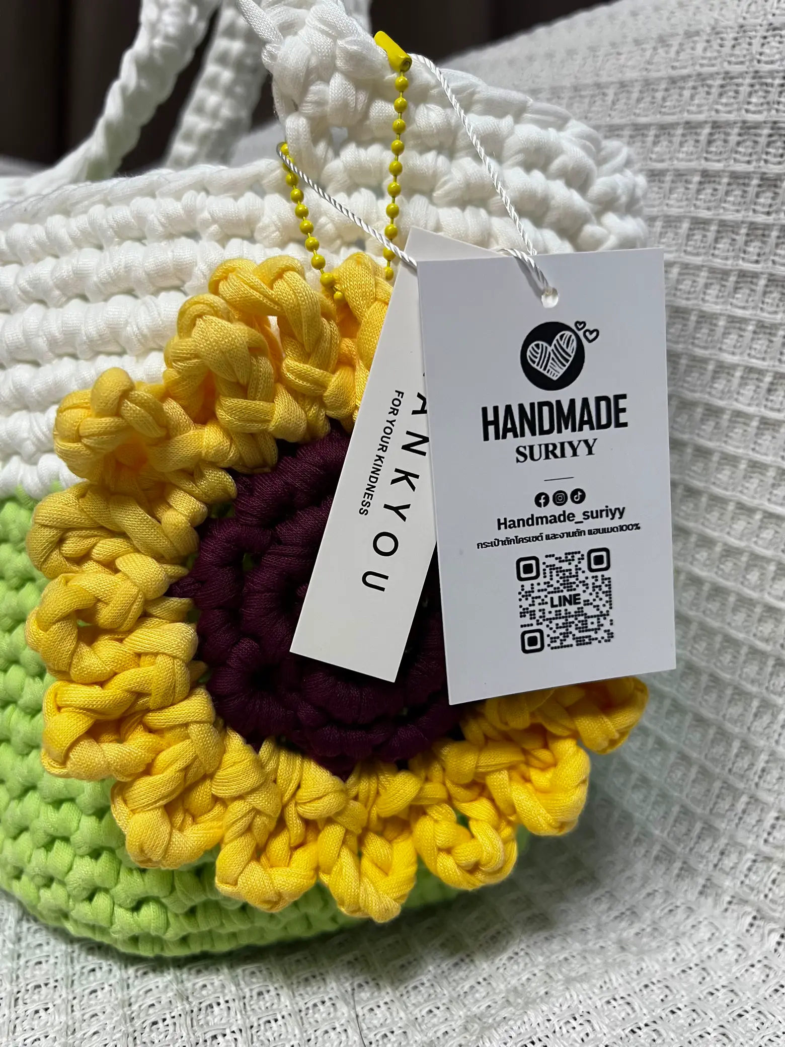 Knit Flowers Dangle Bag | Gallery posted by suriyy_crochet | Lemon8
