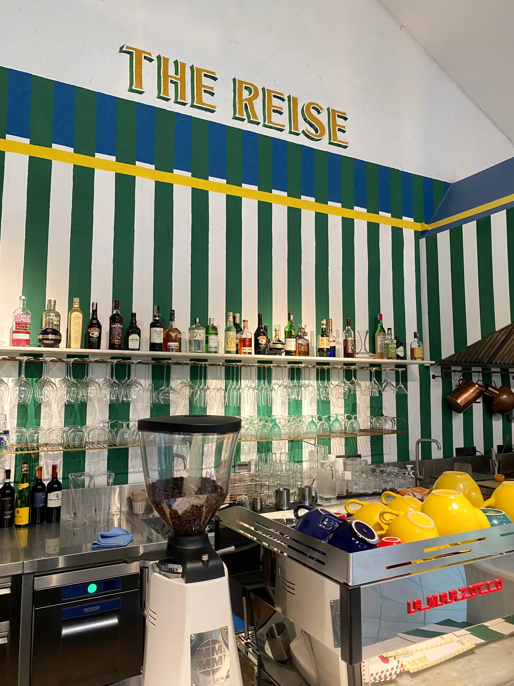 The reise 🌿🍋 | คาเฟ่สไตล์อิตาลีย่านประชาชื่น | แกลเลอรีที่โพสต์โดย ...