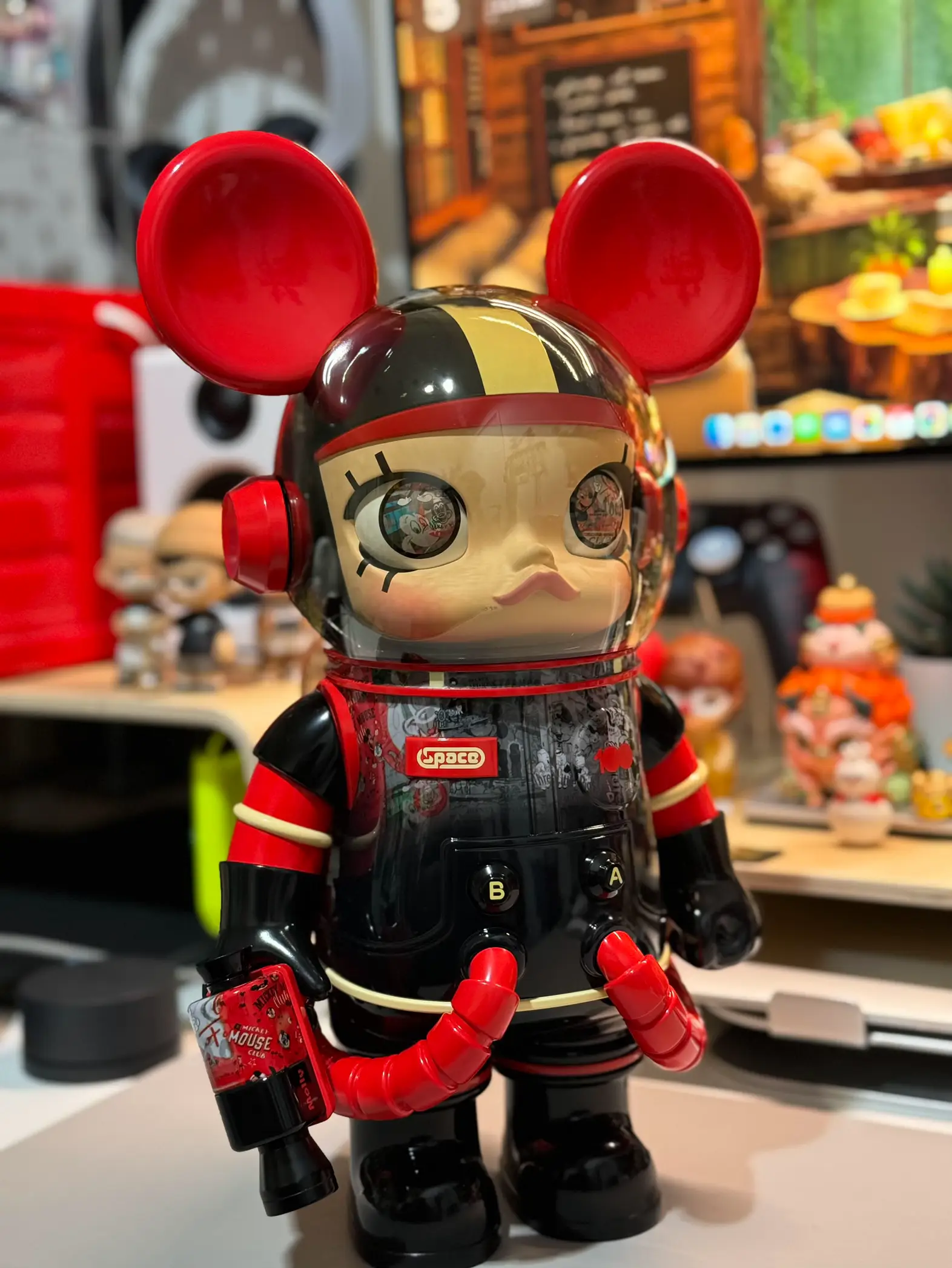 Mega Space Molly x Disney 100 ปี | แกลเลอรีที่โพสต์โดย วันนี้รีวิวอะไร ...