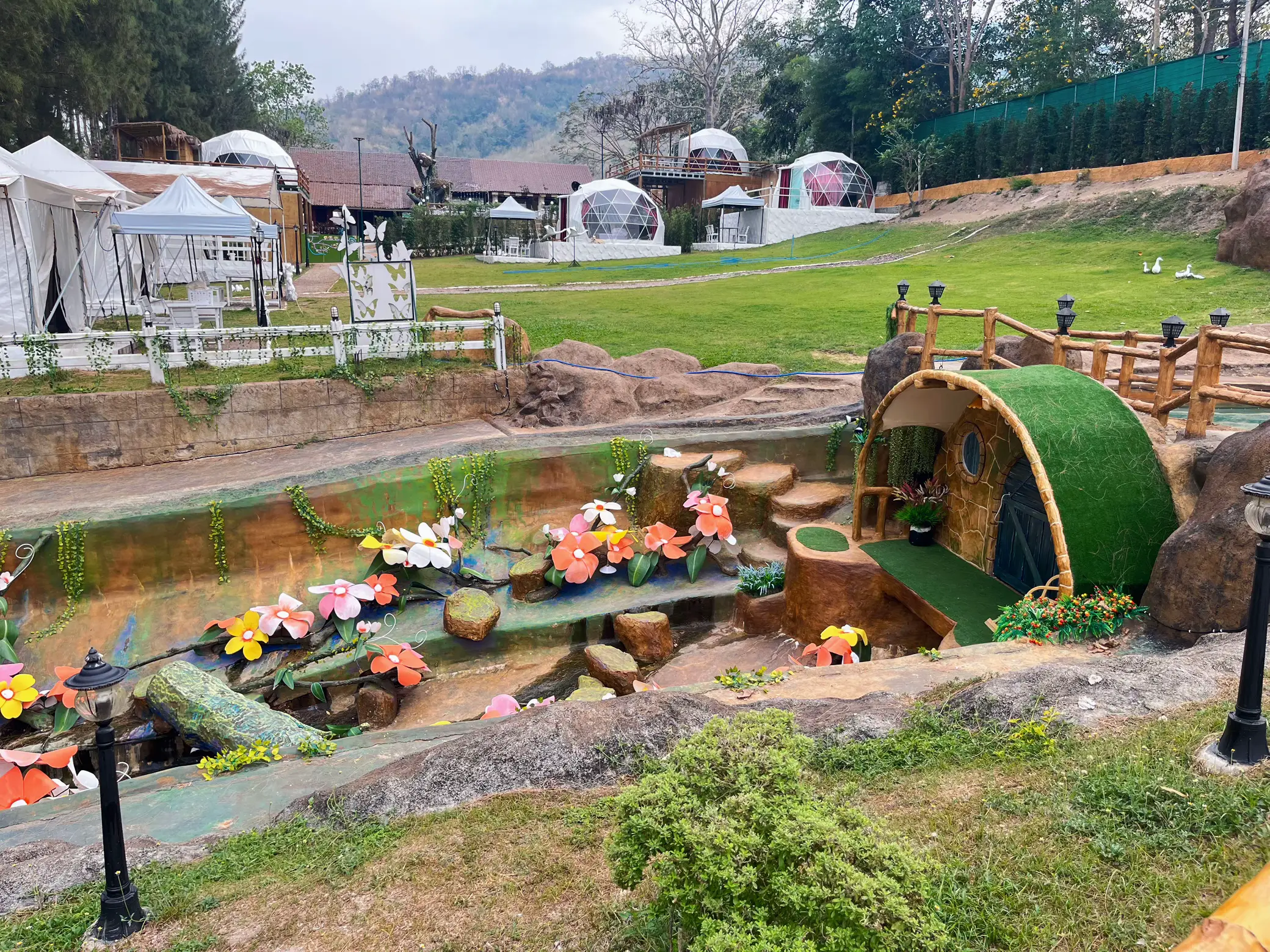 ที่พักราชบุรี | แกลเลอรีที่โพสต์โดย Mink | Lemon8