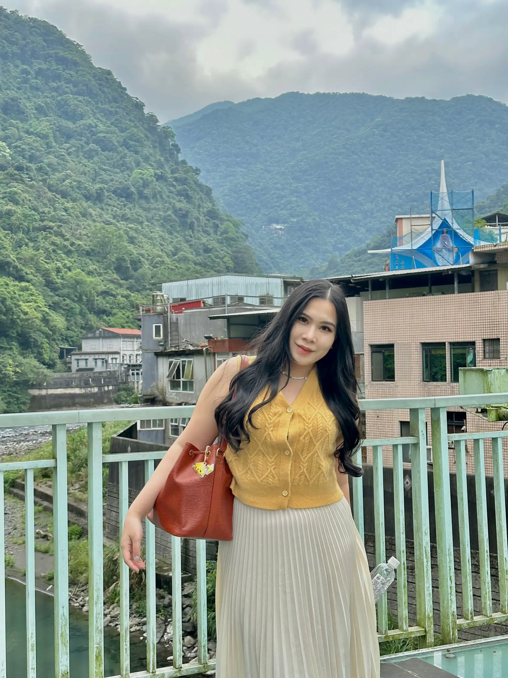 Taiwan EP.15 เที่ยวเมืองอู่ไหล (Wulai) 🫧ชมน้ำตก นั่งรถราง🎢🏞️ | แกลเลอรีที่โพสต์โดย ozone🌼🫧 | Lemon8