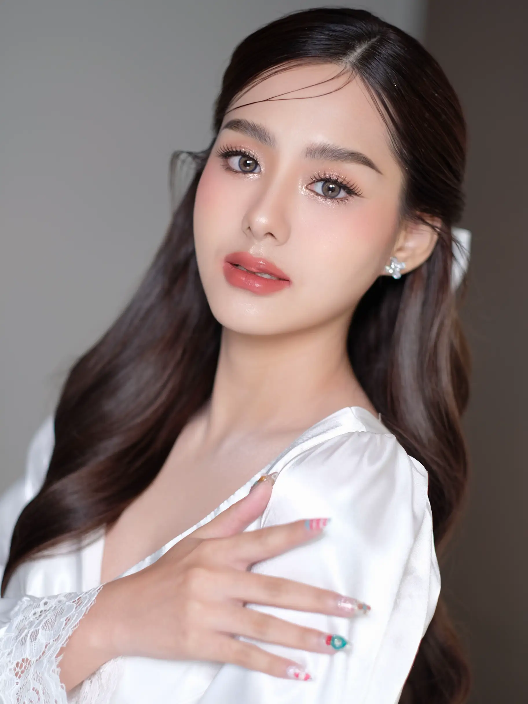 ทรงผมเจ้าสาว | แกลเลอรีที่โพสต์โดย mint | Lemon8