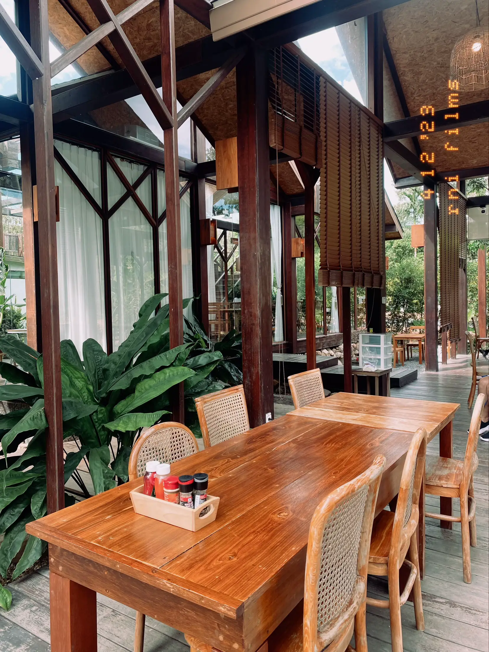 🍃คาเฟ่หมาเข้าได้ ‘Montra Cafe byไร่วังบอน’ | แกลเลอรีที่โพสต์โดย TUKTIK ...