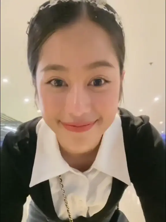 love! my outfit today 🤍📸 | Video published by Pear Peva | Lemon8