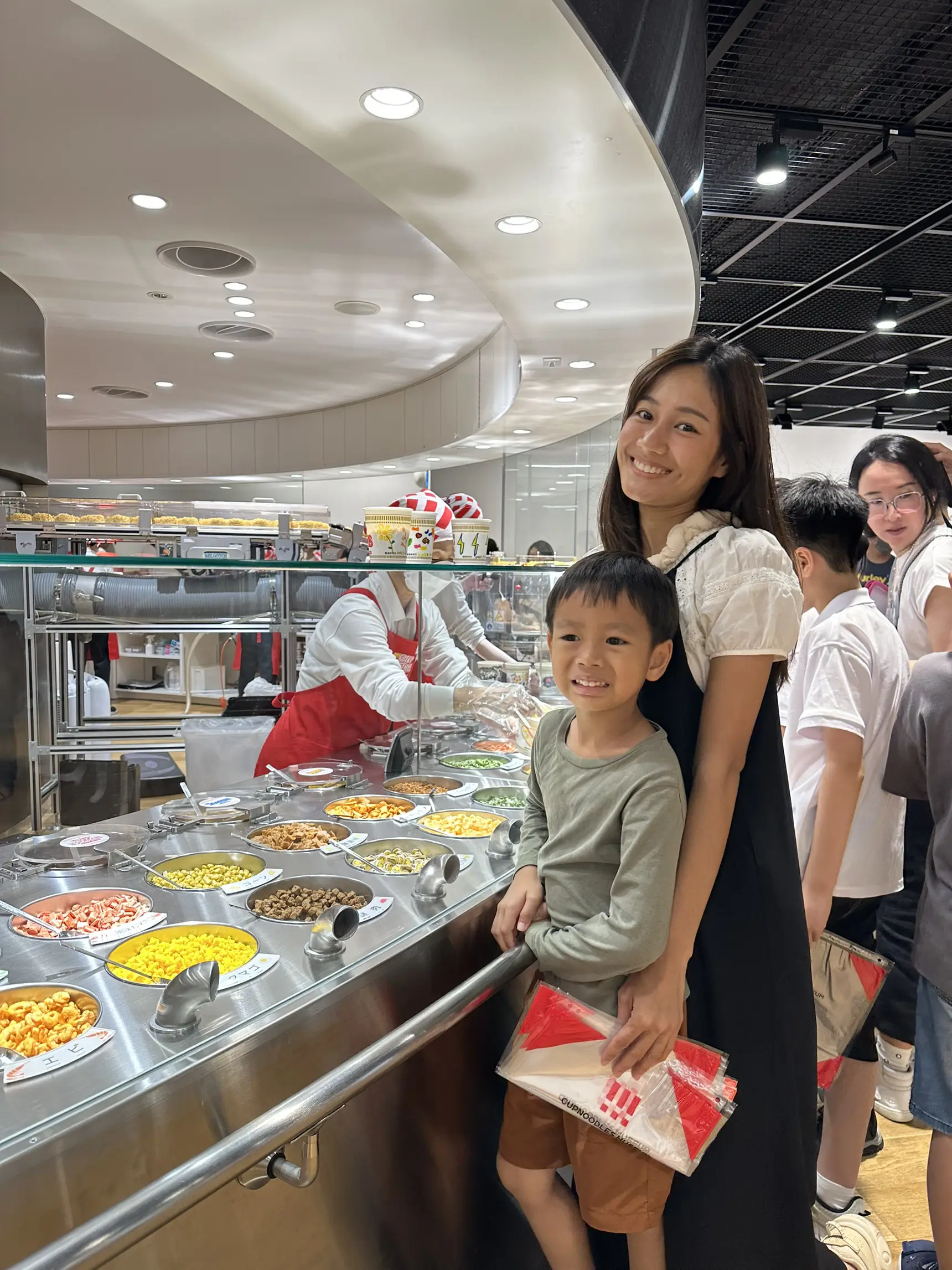 บะหมี่ถ้วย 1 เดียวในโลกที่ CUPNOODLES Museum Osaka Ikeda | แกลเลอรีที่ ...
