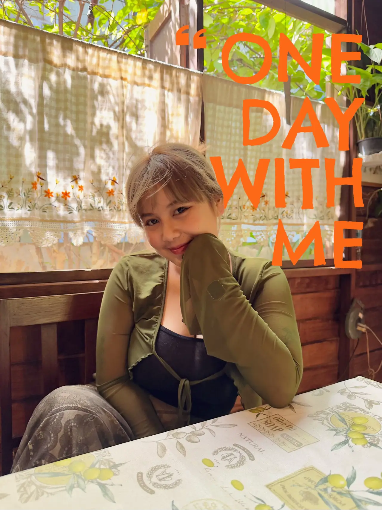 ร้านอร่อยไม่ลับ เที่ยวจันท์ต้องมาซักครั้ง | แกลเลอรีที่โพสต์โดย KW | Lemon8