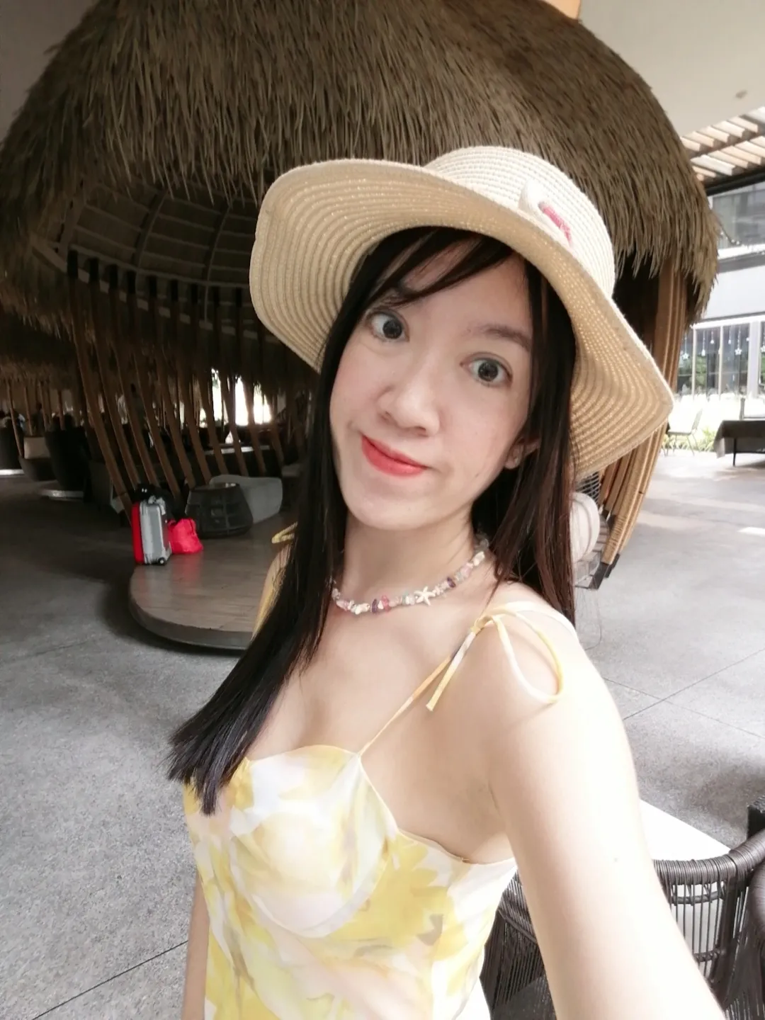 Yellow flower dress | แกลเลอรีที่โพสต์โดย Fah🌸 | Lemon8