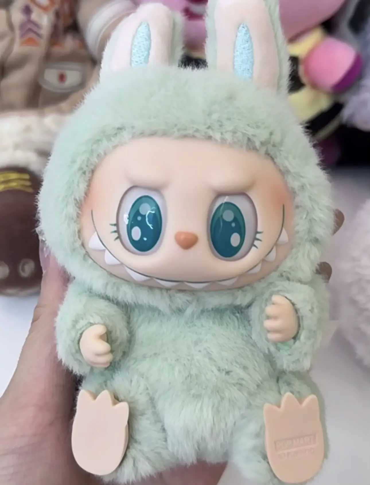 มาแกะ Labubu V.2 have a seat กันค่ะ 💜 | แกลเลอรีที่โพสต์โดย Ploydarun ...