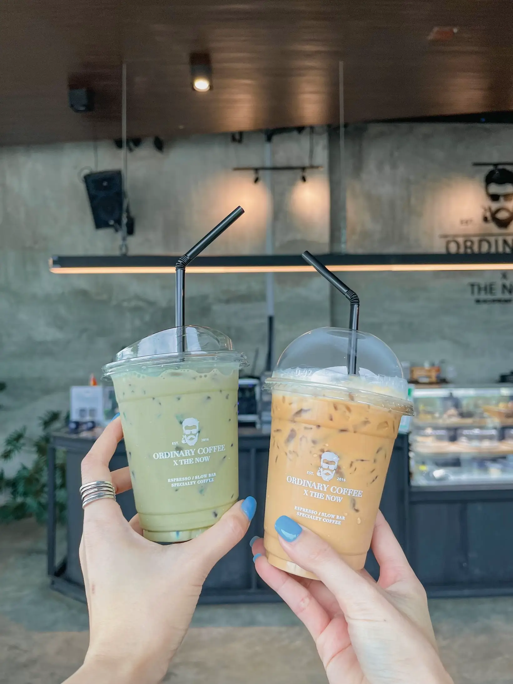 พัทยาไปเช้าเย็นกลับ แวะคาเฟ่ กินซีฟู๊ด พักผ่อนริมทะเล 🌴🐙☕️☀️ | แกลเลอรีที่โพสต์โดย toffeesrt ...