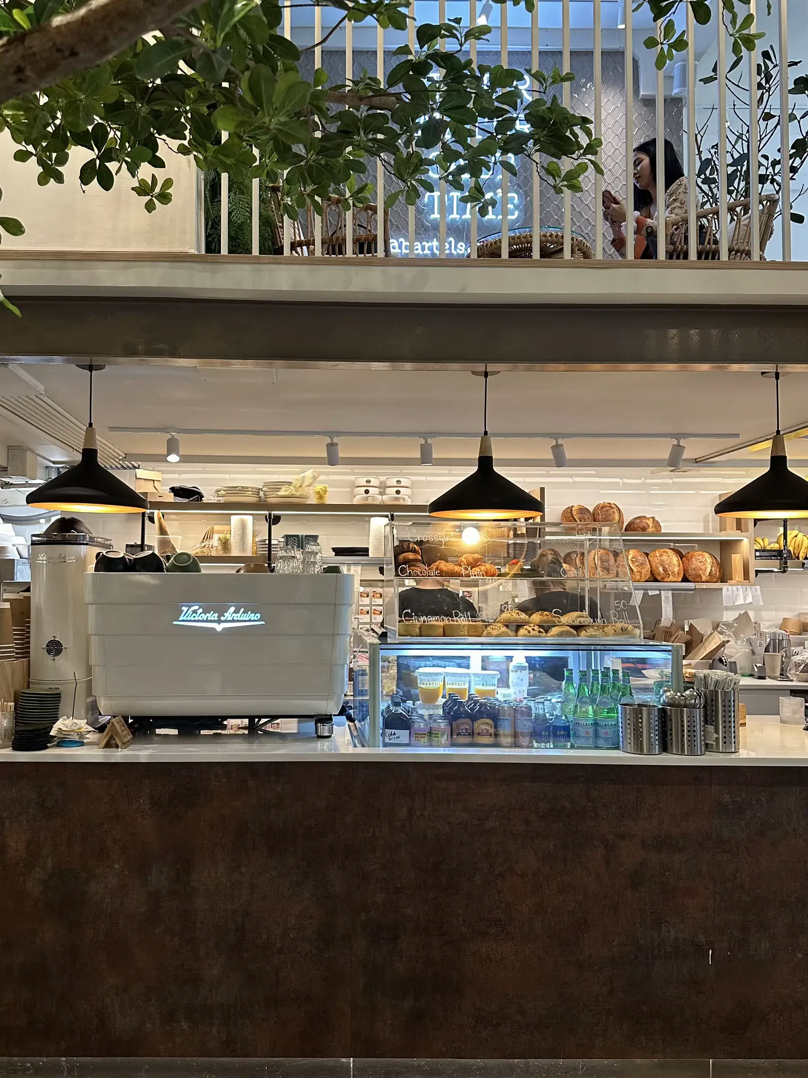 Morr Barr Sathorn Bkk 📍 ถนนนราธิวาส ซอย 15-17 🥂 | แกลเลอรีที่โพสต์โดย ...