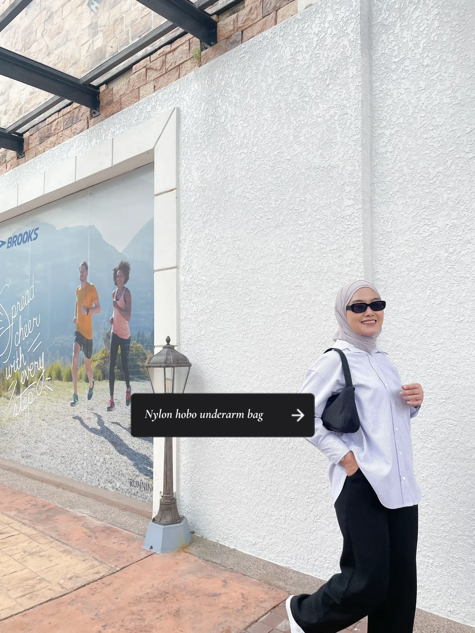 How i style my Loose Simple Casual Poplin Stripe | แกลเลอรีที่โพสต์โดย Tira Razallee | Lemon8