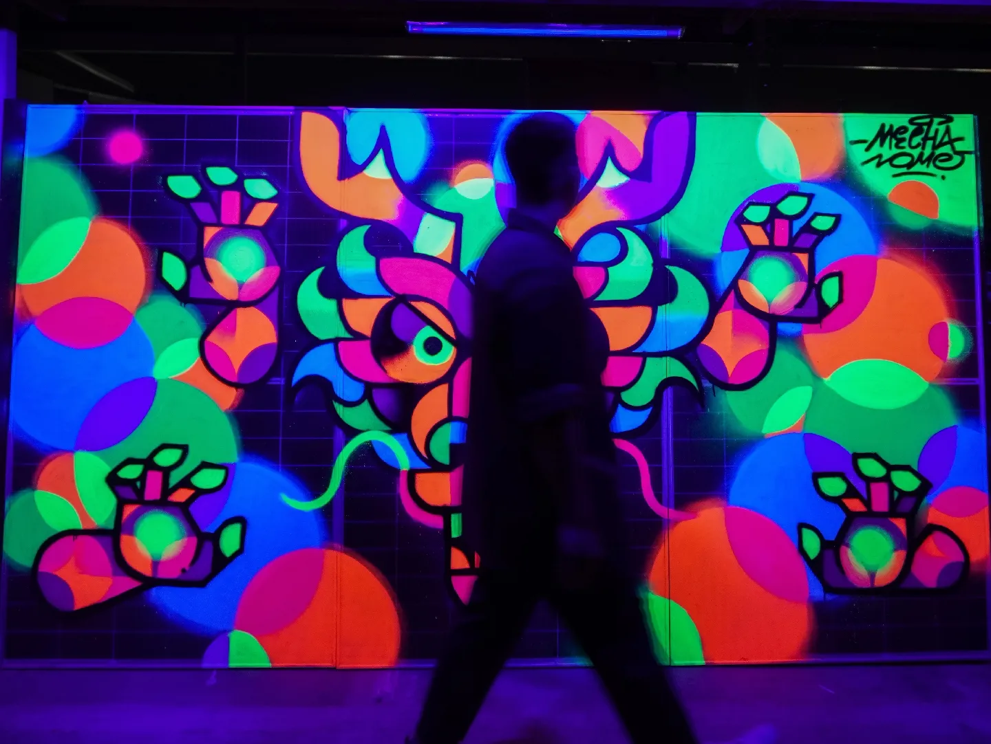 ปักหมุดงานไฟ BKKDW2024 ที่ Secon ศรีนครินทร์ กัน | แกลเลอรีที่โพสต์โดย Insomnia Scene | Lemon8