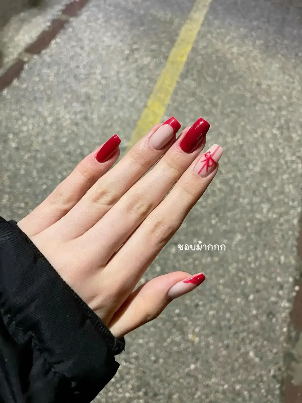 Red Nail With Cute Ribbon🎀 : Nail Idea 2024 🍋 | แกลเลอรีที่โพสต์โดย ...