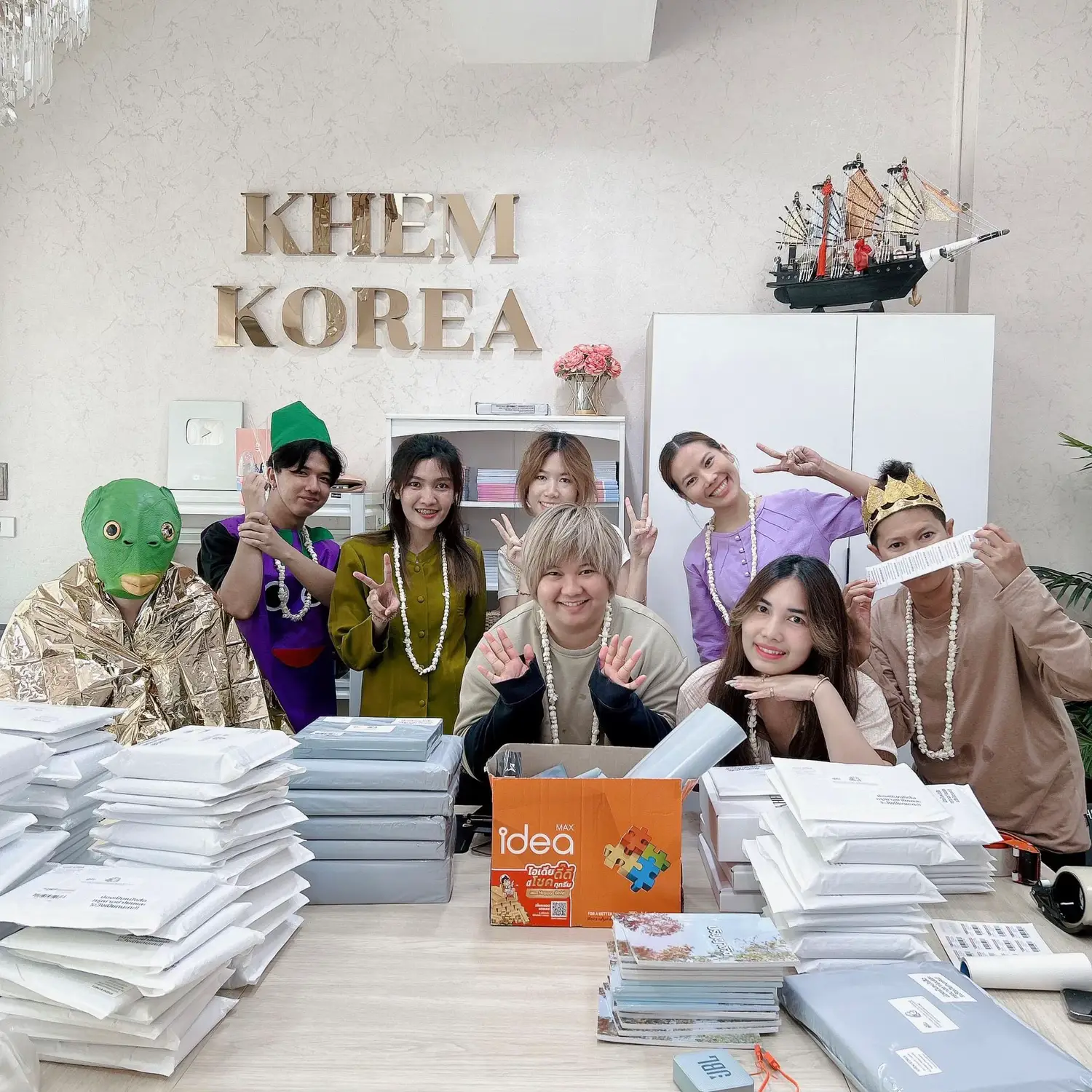 สวัสดีวันปีใหม่ไทยนะคะ 🥰 | แกลเลอรีที่โพสต์โดย KHEM KOREA | Lemon8