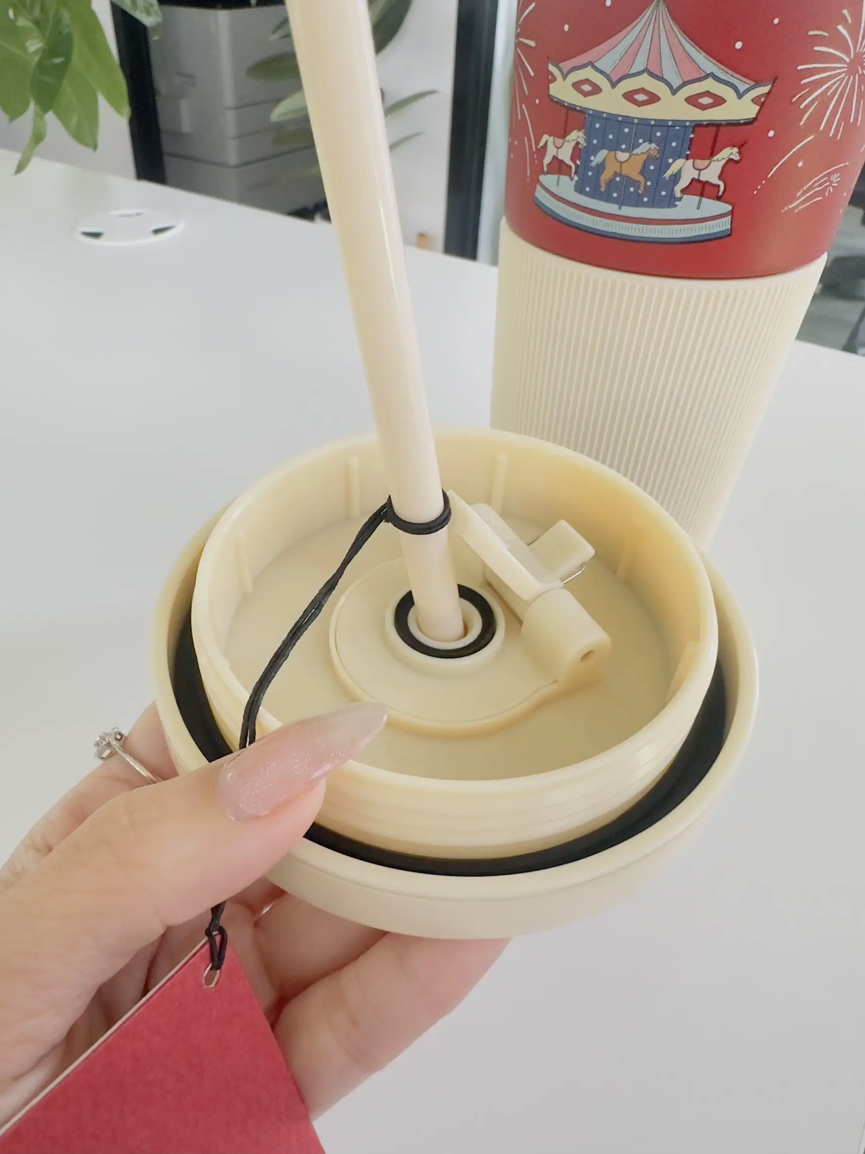 Starbucks Stainless Steel Merry Go Round Cold Cup | แกลเลอรีที่โพสต์โดย ...