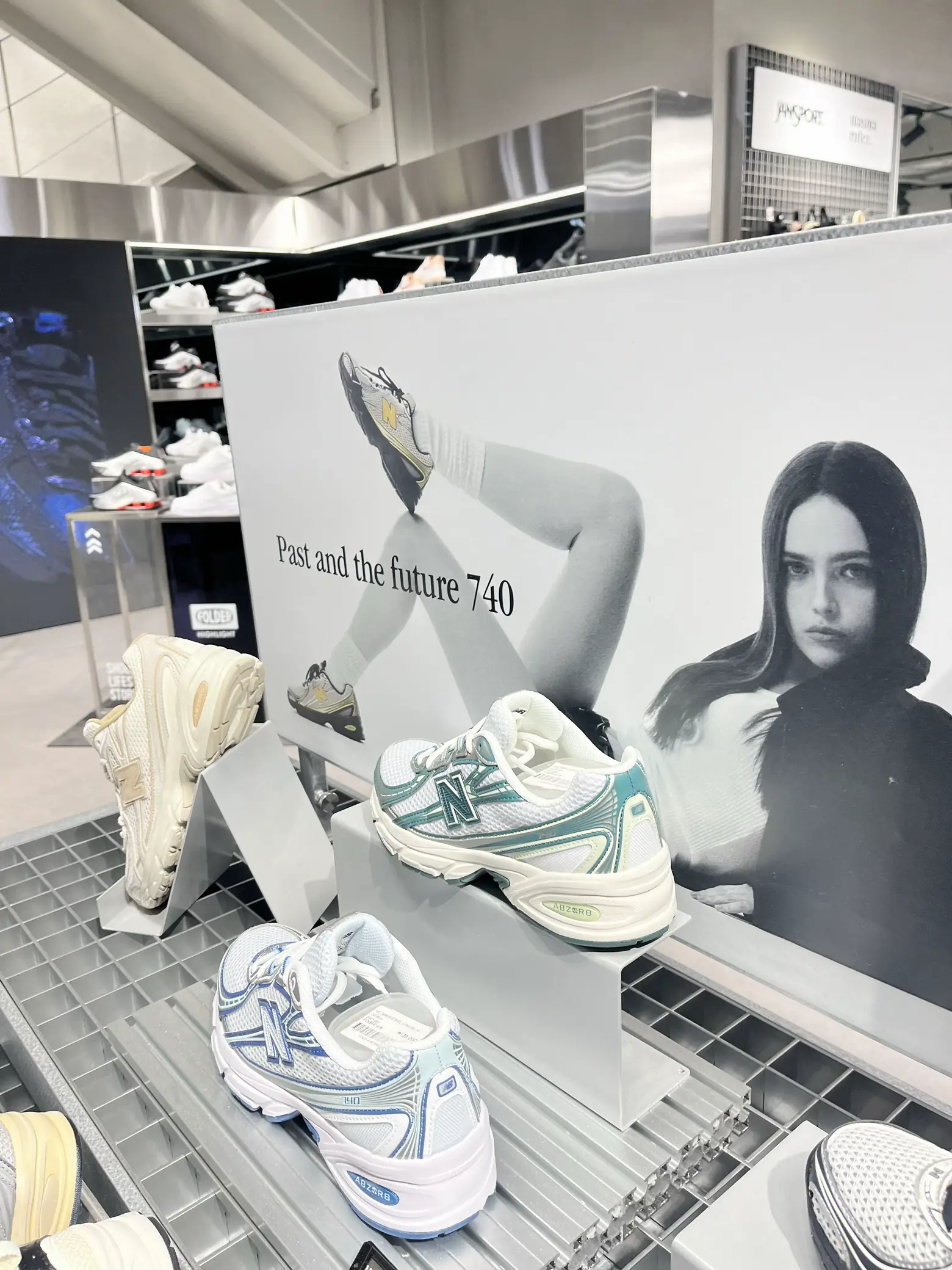 New balance shop abc mart korea 2025 | แกลเลอรีที่โพสต์โดย NXNGNXNG_6 ...