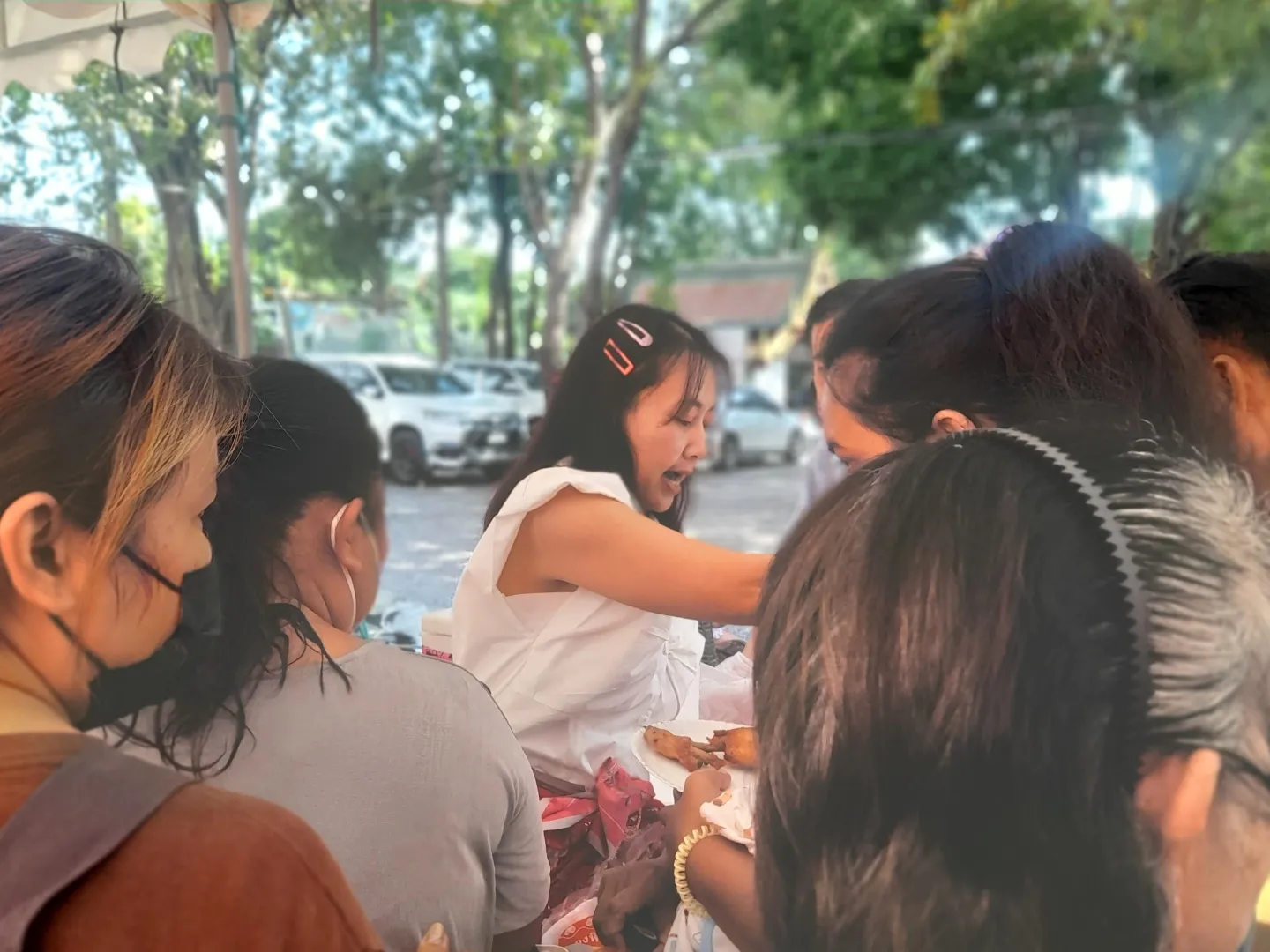 ถุงหิ้วฟรี ! #โรงทานงานกฐิน | แกลเลอรีที่โพสต์โดย kru.ink | Lemon8