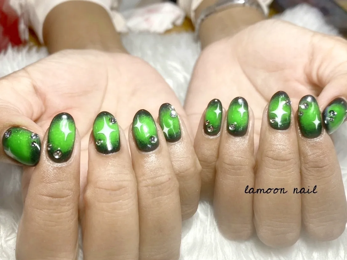 💅ร้านเปิดบริการทุกวัน ️ ️สีเจลแบรนด์เกาหลีของแท้!! | แกลเลอรีที่โพสต์โดย lamoon nail | Lemon8