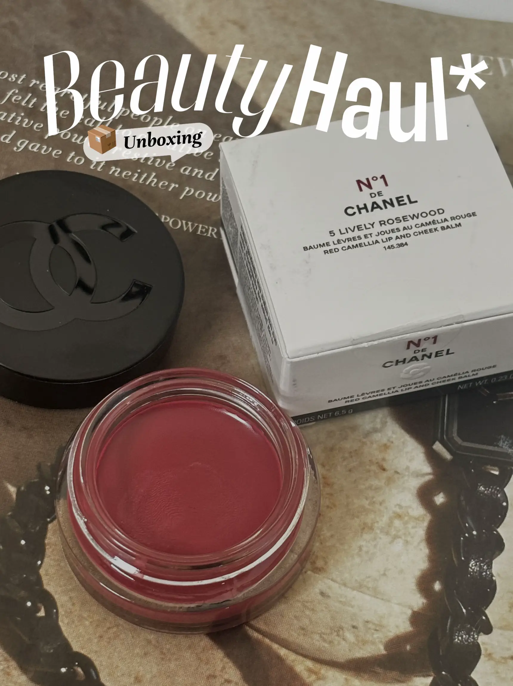 Unboxing N°1 DE CHANEL LIP AND CHEEK BALM | แกลเลอรีที่โพสต์โดย Panicha ...