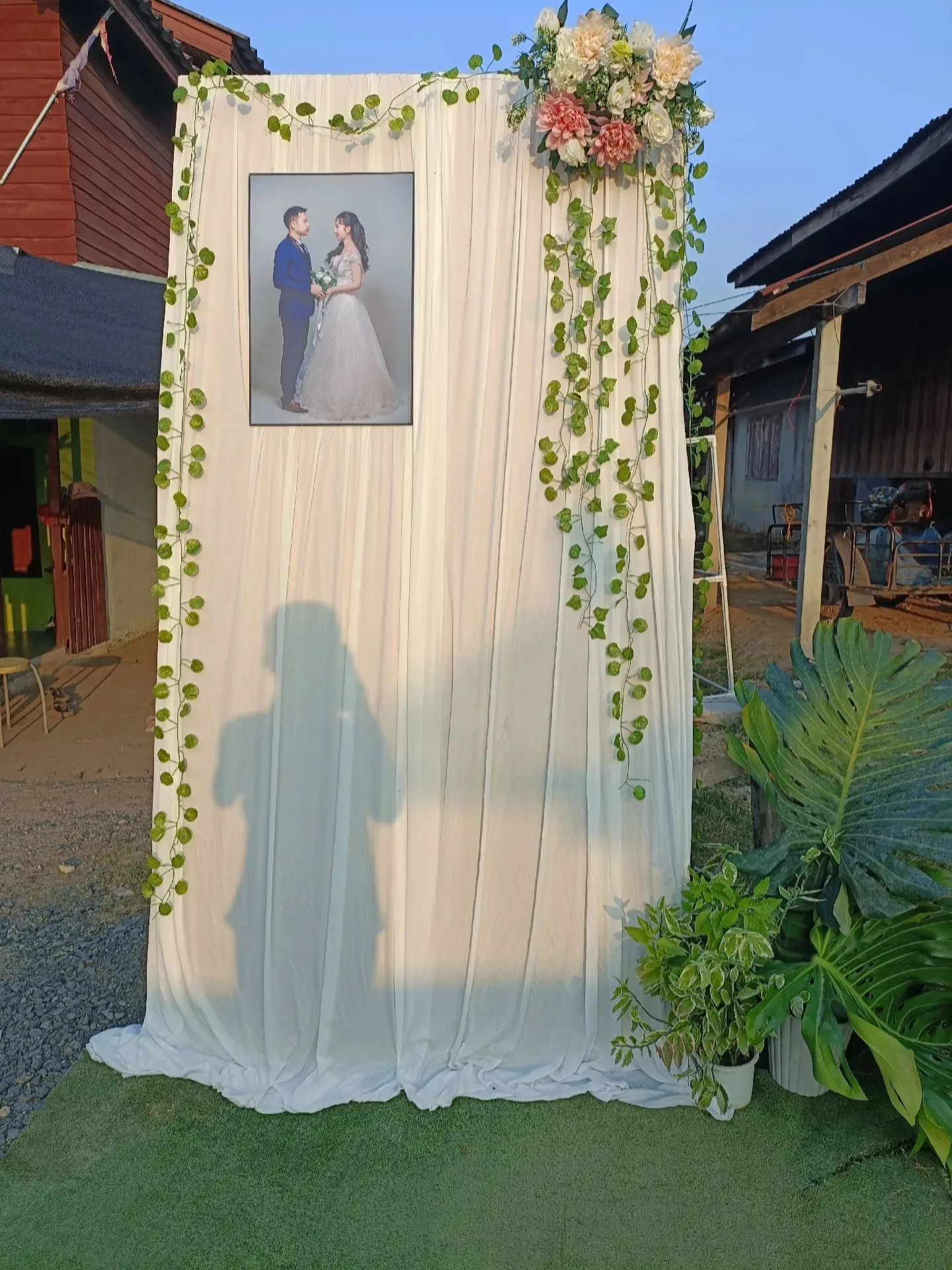 จัดฉากงานแต่งให้น้องแฟน งบซื้อผ้า 2,500 ฿ | แกลเลอรีที่โพสต์โดย Wolf Carpenter | Lemon8