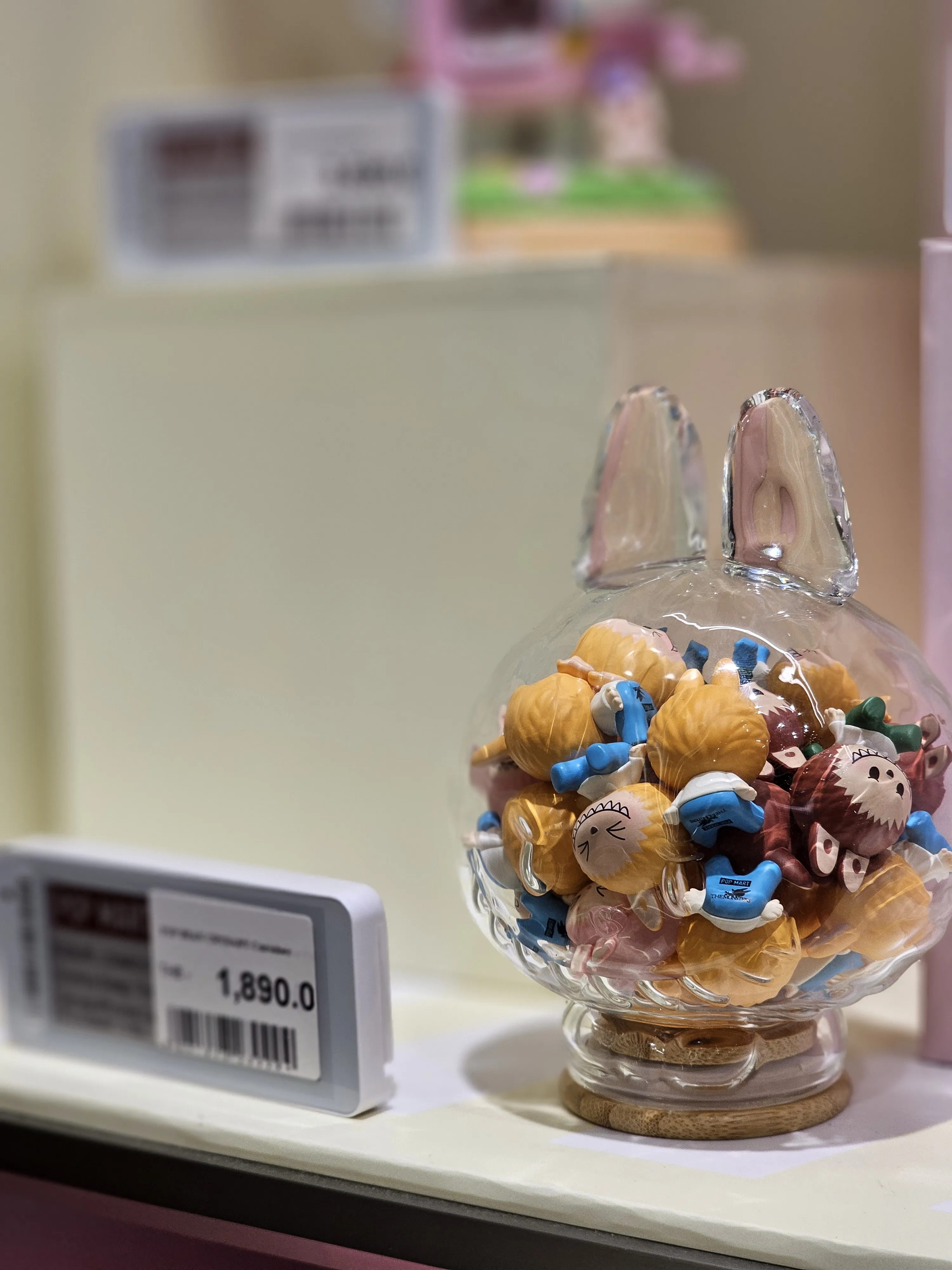 วางขายวันแรก LABUBU MACARON ที่ POPMART THAILAND | แกลเลอรีที่โพสต์โดย ...