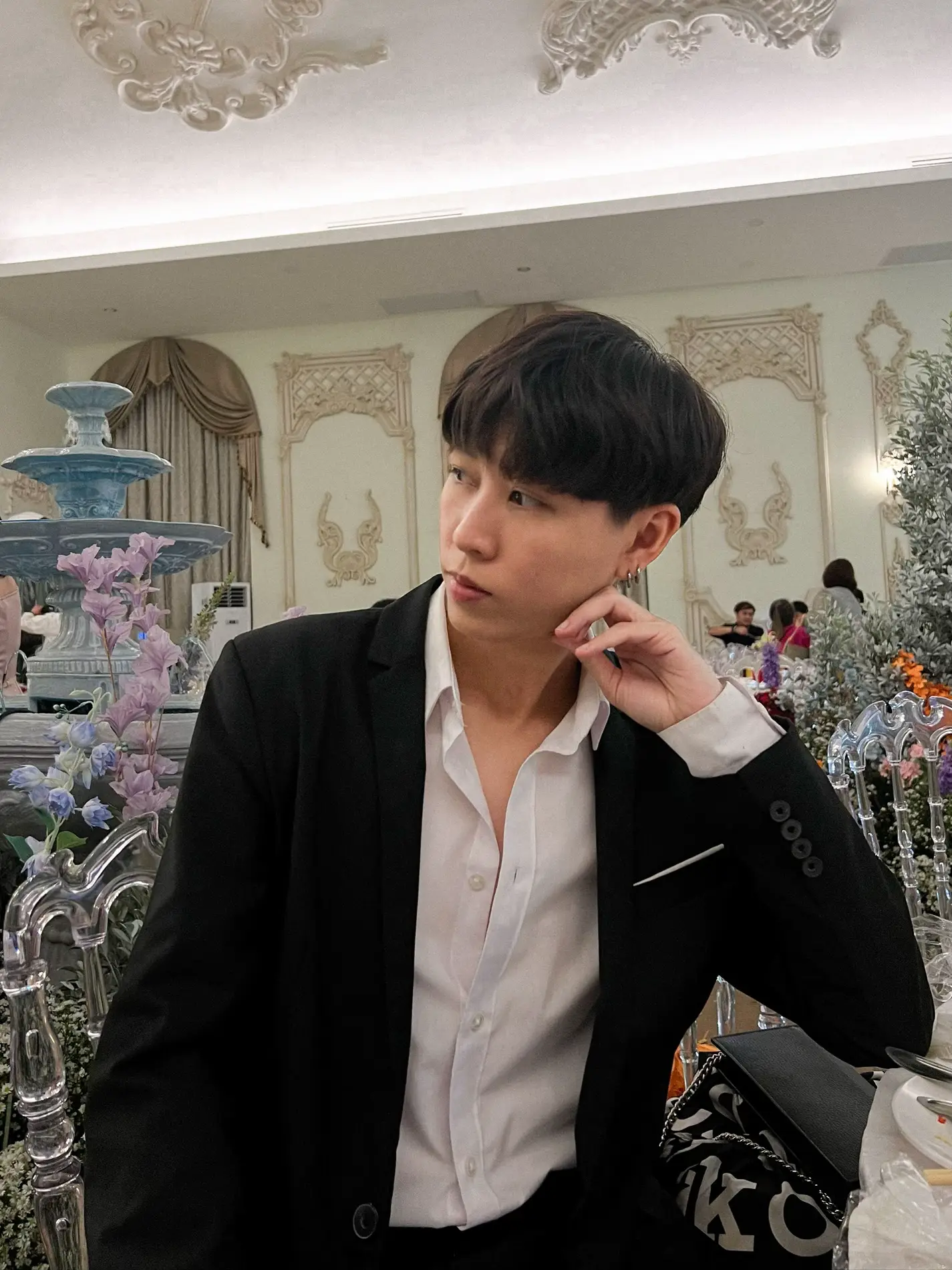 ใช้ ai เปลี่ยนใส่สูทได้ในไม่กี่คลิ๊ก ด้วย Photoshop Beta | วิดีโอที่ ...